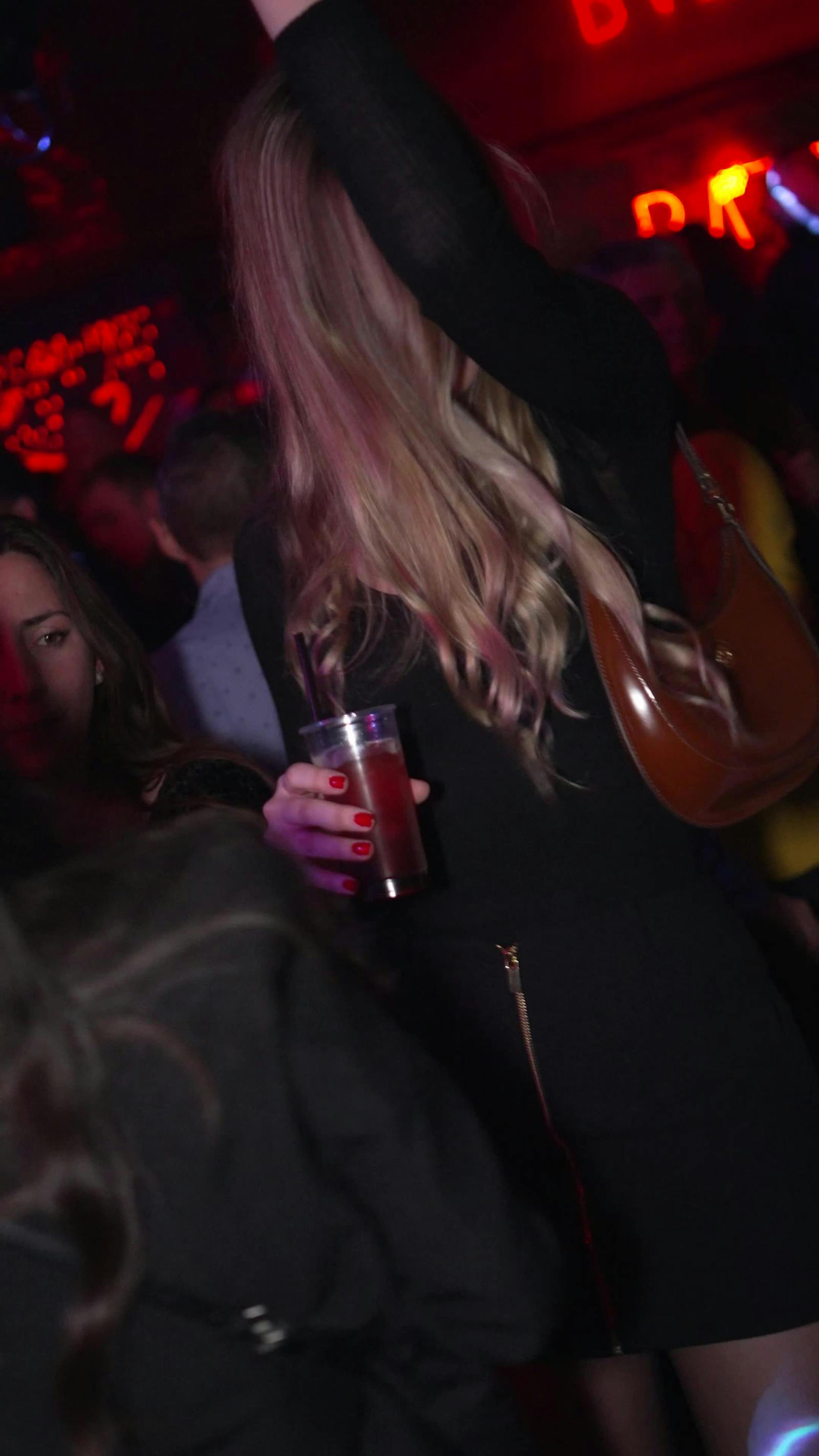 Bbl+Twerk+Blonde+Scroller Videos, Download The BEST Free 4k Stock Video ...