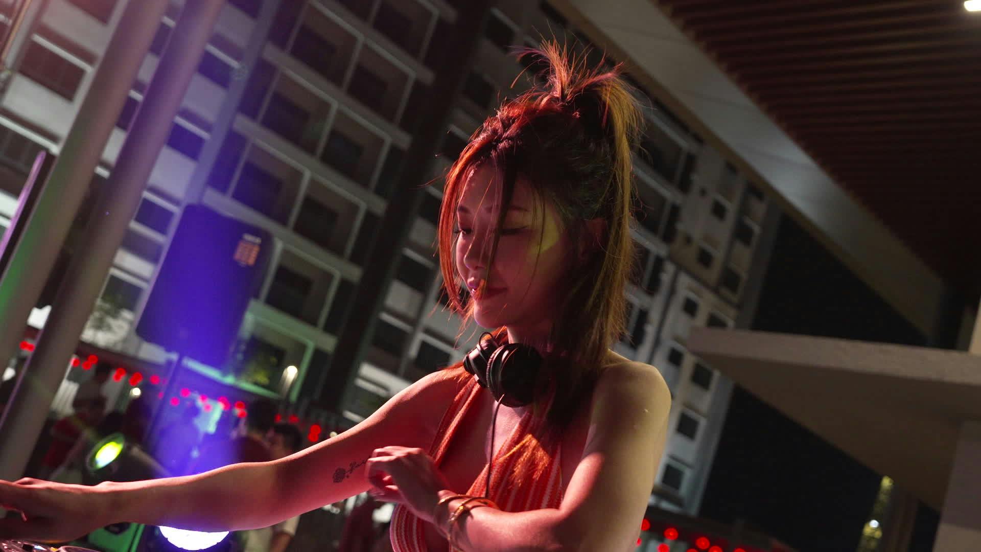 Music Artist Videos, Download The BEST Free 4k Stock Video Footage ...