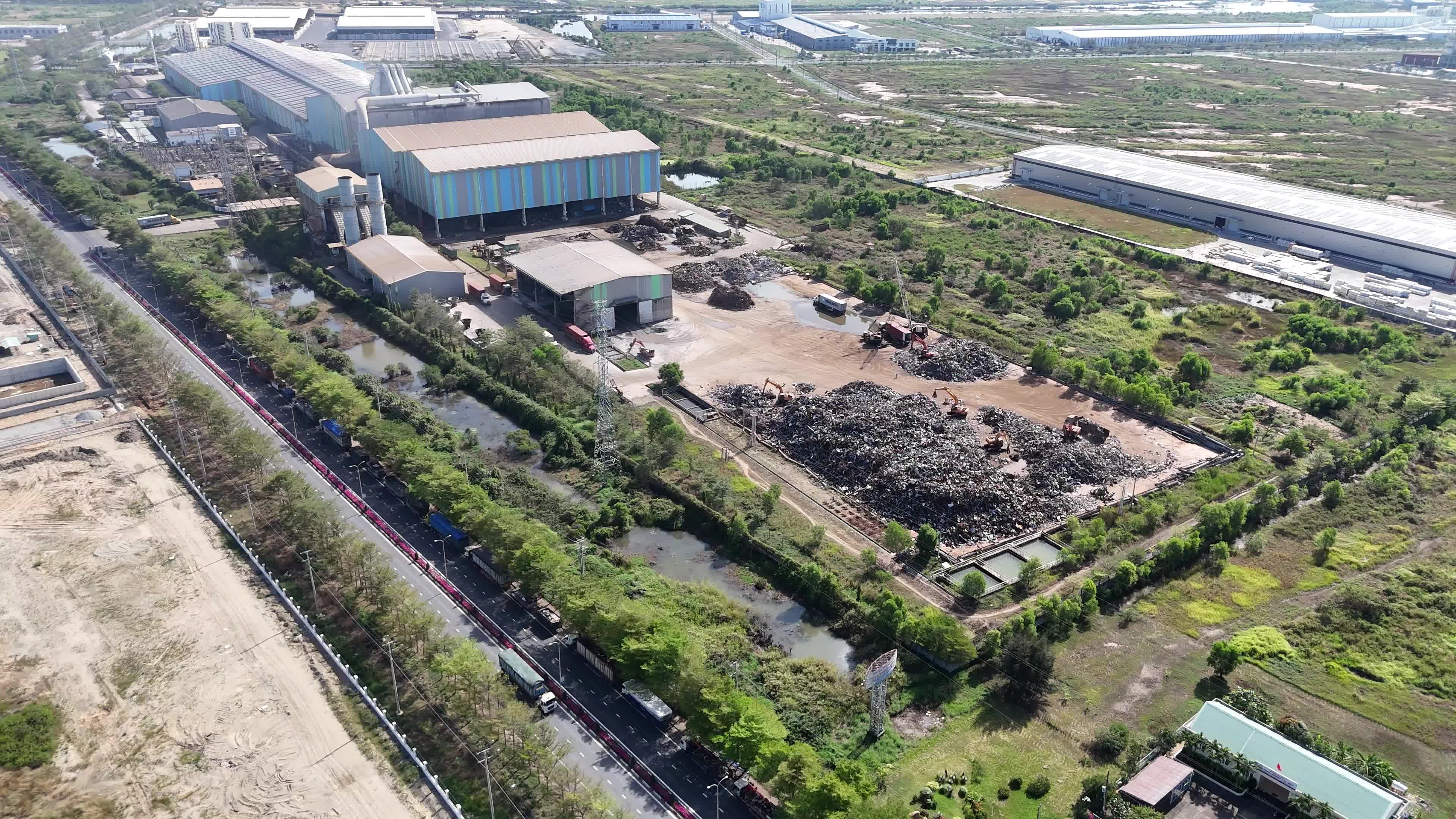 Aerial View of Expansive Industrial Complex Free Stock Video Footage ...