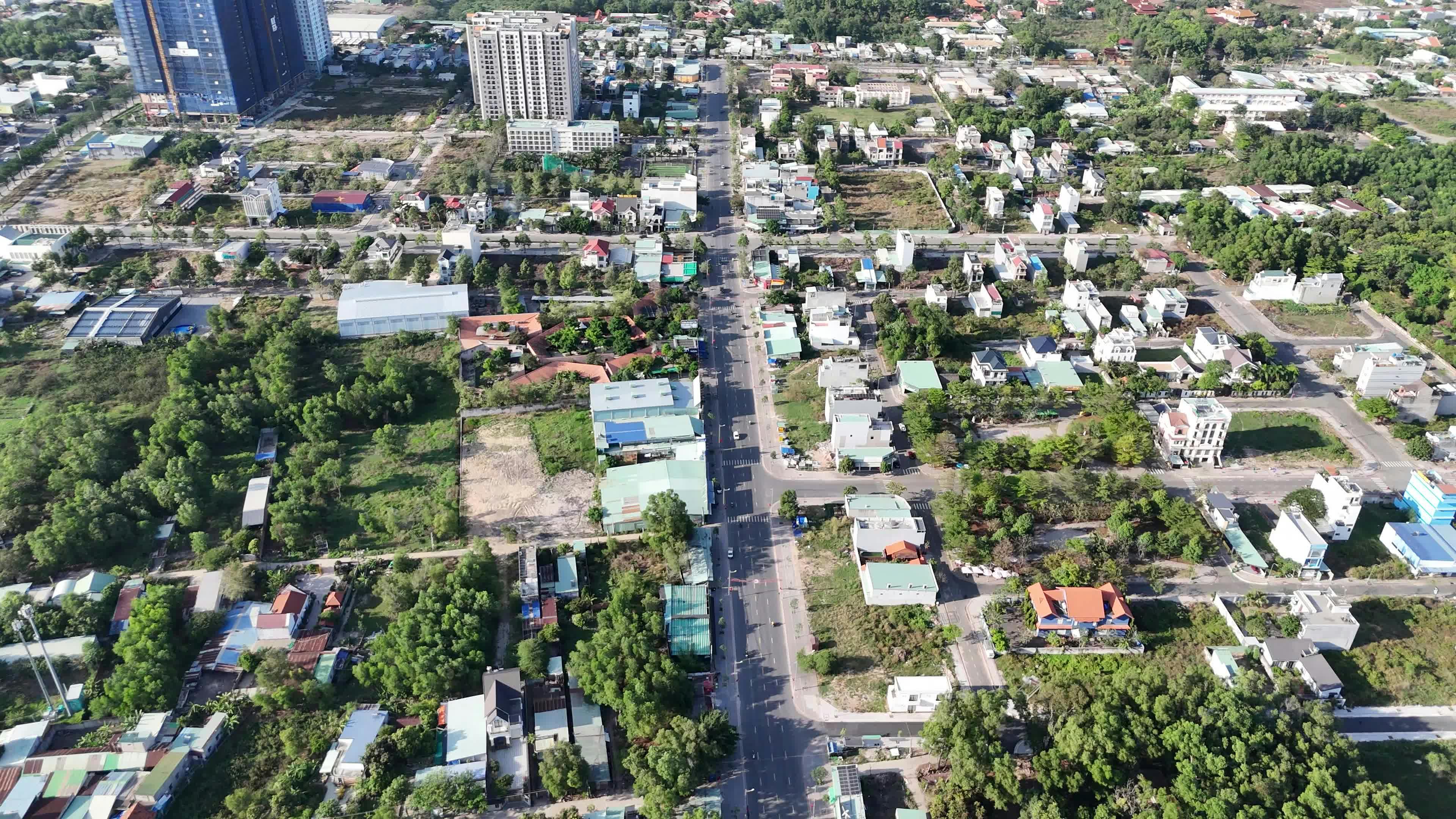 Aerial View of Urban Intersection Neighborhood Free Stock Video Footage ...