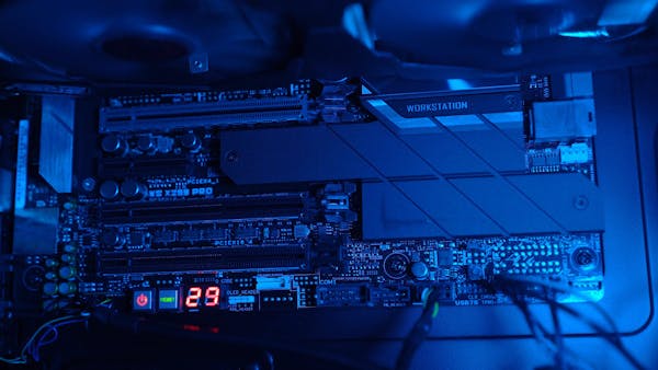 10,000+个最精彩的“Computer”视频 · 100%免费下载 · Pexels素材视频