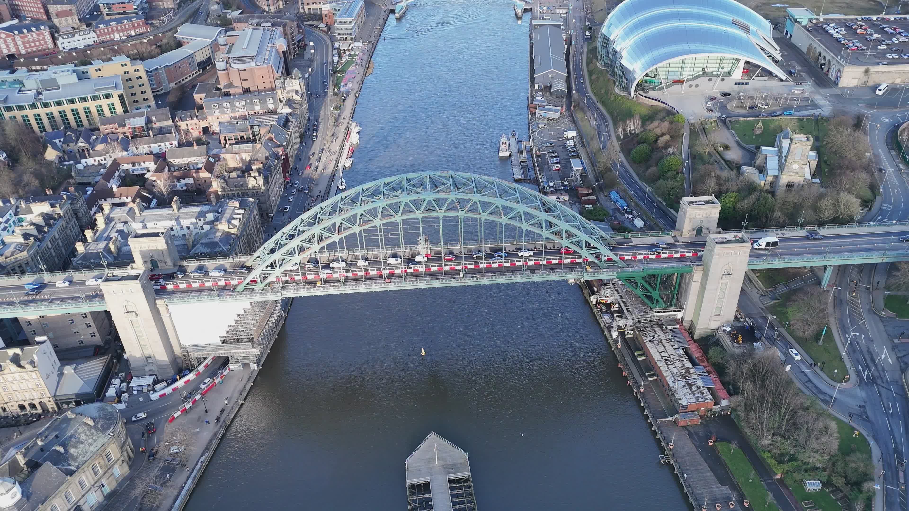 Vista Aérea Del Puente Tyne En Newcastle · Vídeo de stock gratuito