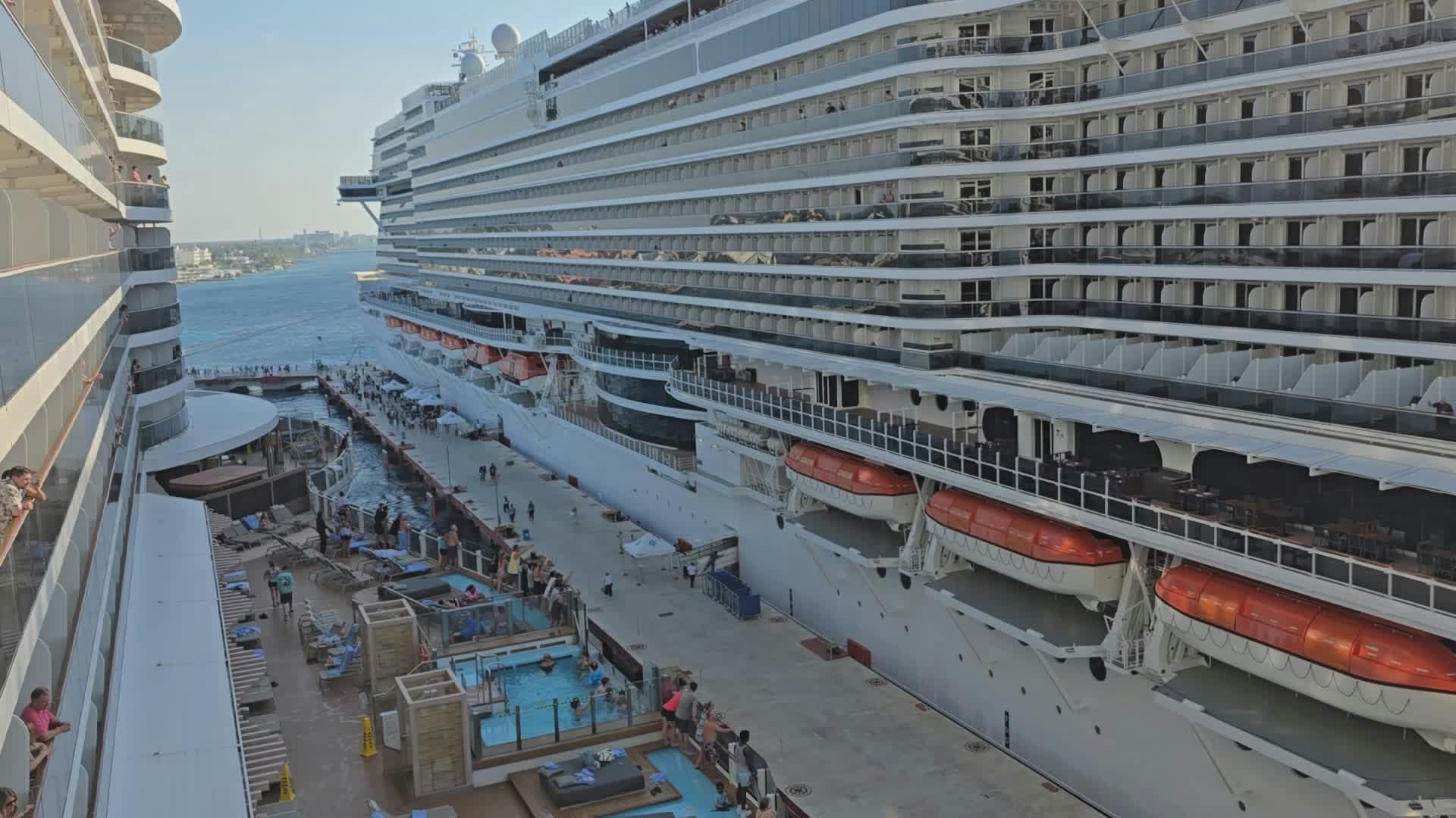 Mic Port Videos, Download The BEST Free 4k Stock Video Footage & Mic ...