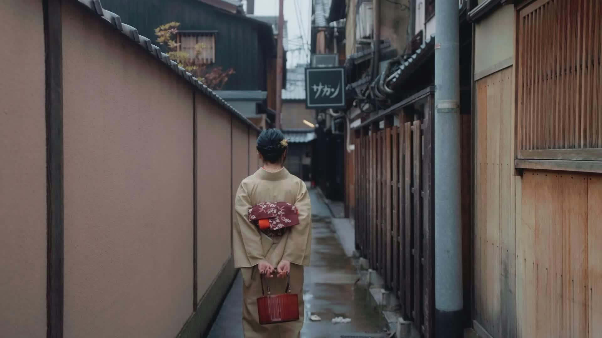 Traditional Geisha in Kyoto's Historic Streets Free Stock Video Footage ...