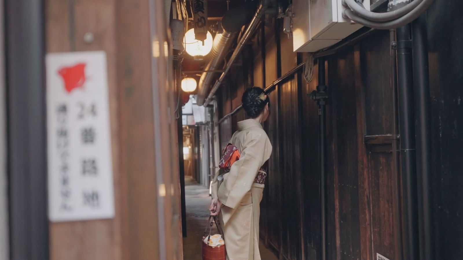 Japanese Kiss Videos, Download The BEST Free 4k Stock Video Footage ...