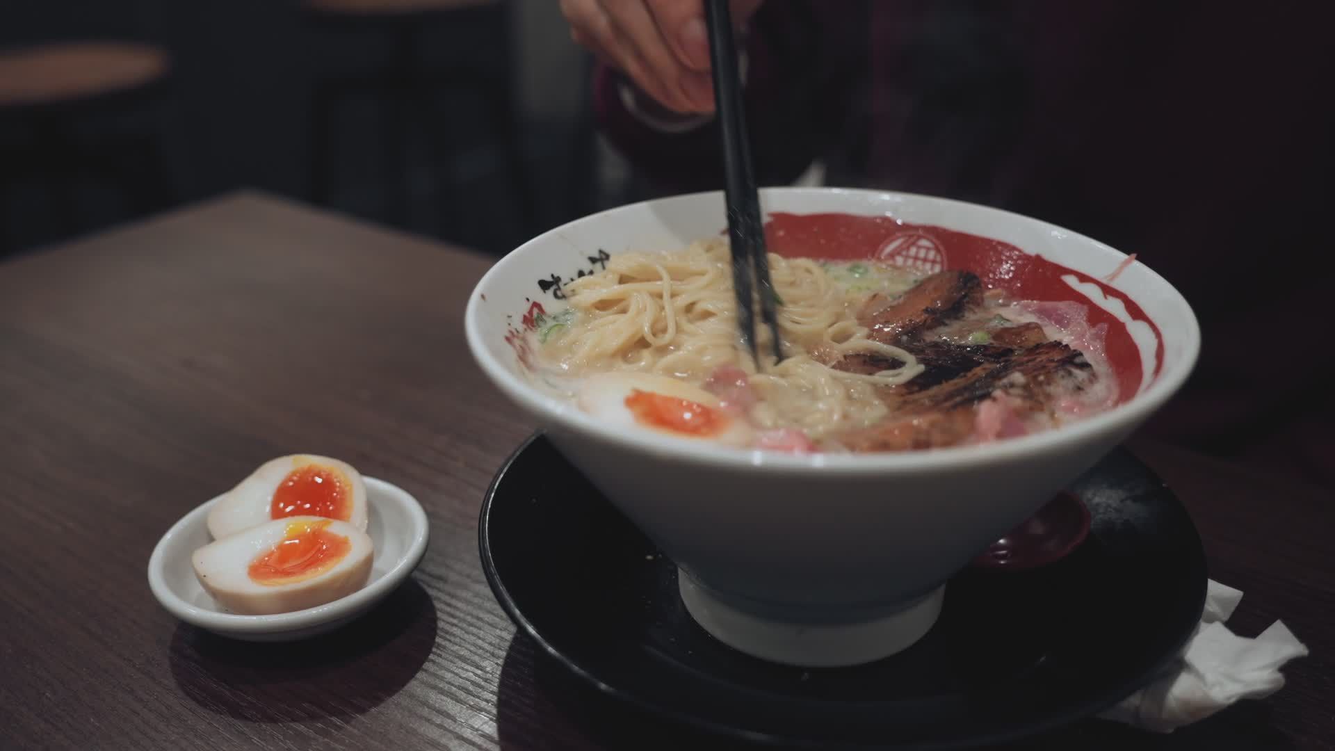 Vidéo gratuite de aliments, asie, authentique, baguettes, beau, bol ...