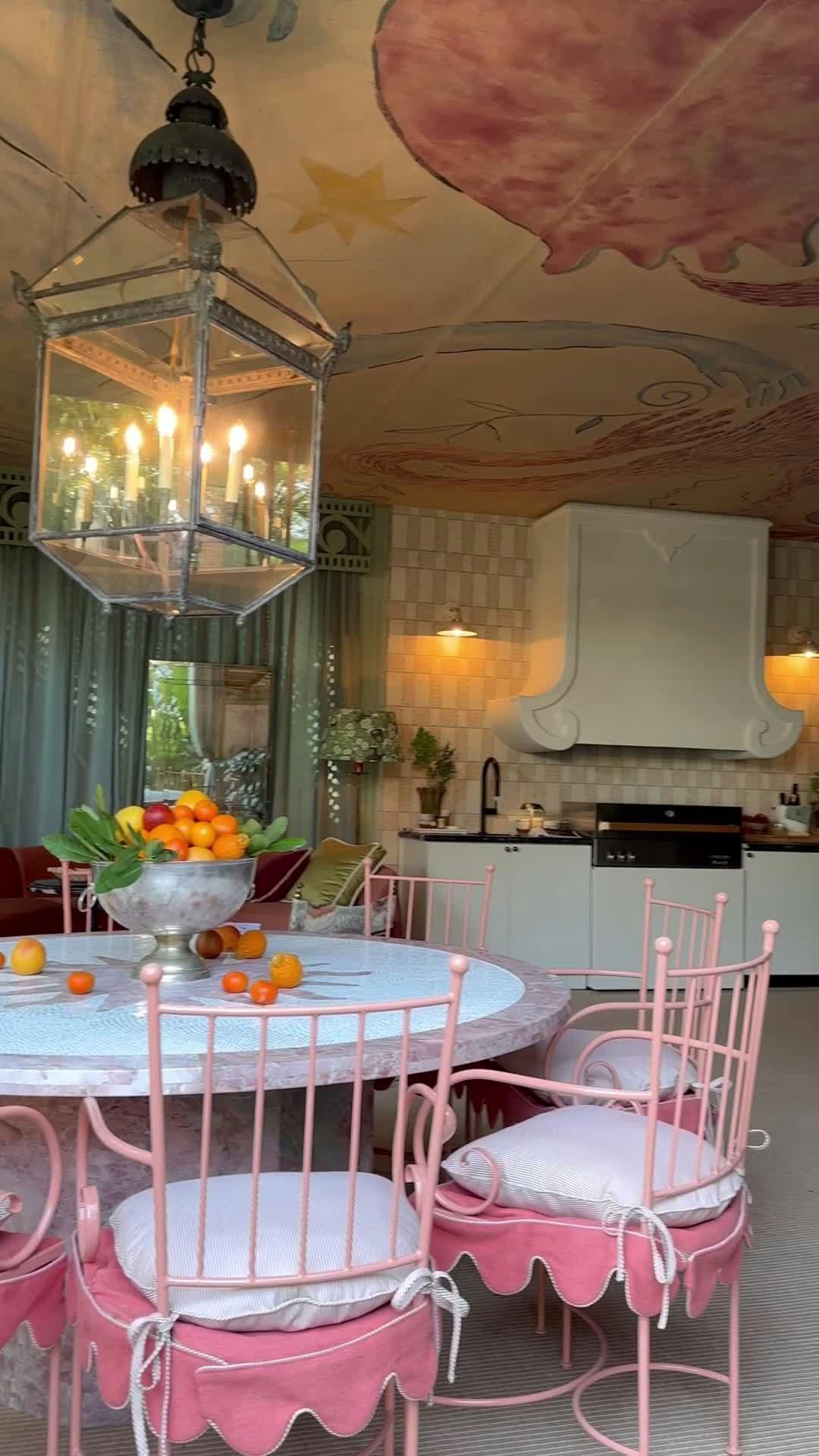 Solvent Refined Videos, Download The BEST Free 4k Stock Video Footage ...