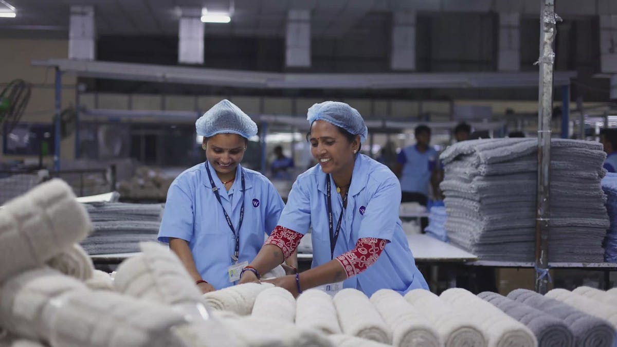 Women+On+Symbian Videos, Download The BEST Free 4k Stock Video Footage ...