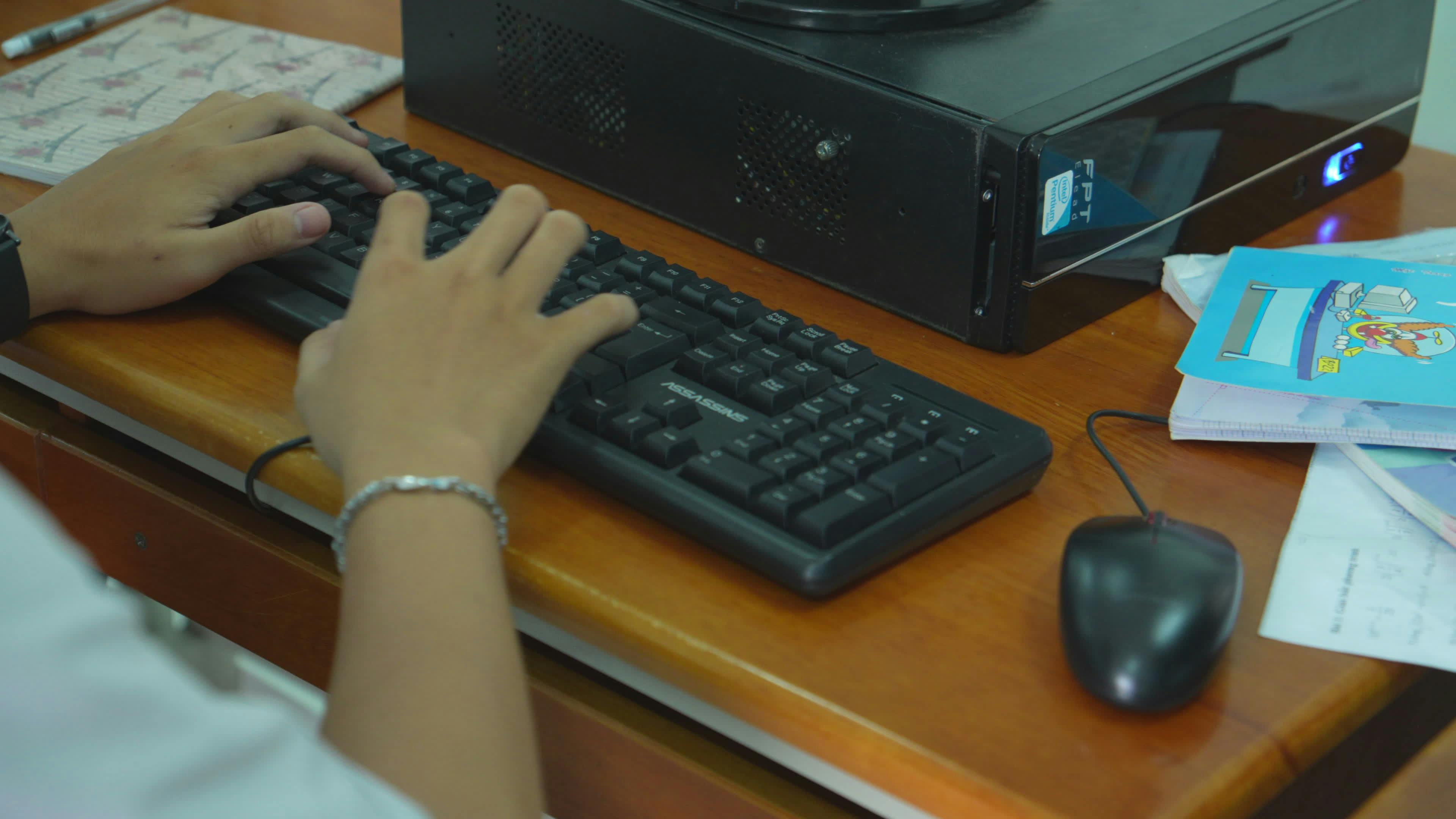 Manual Data Entry Videos, Download The BEST Free 4k Stock Video Footage ...