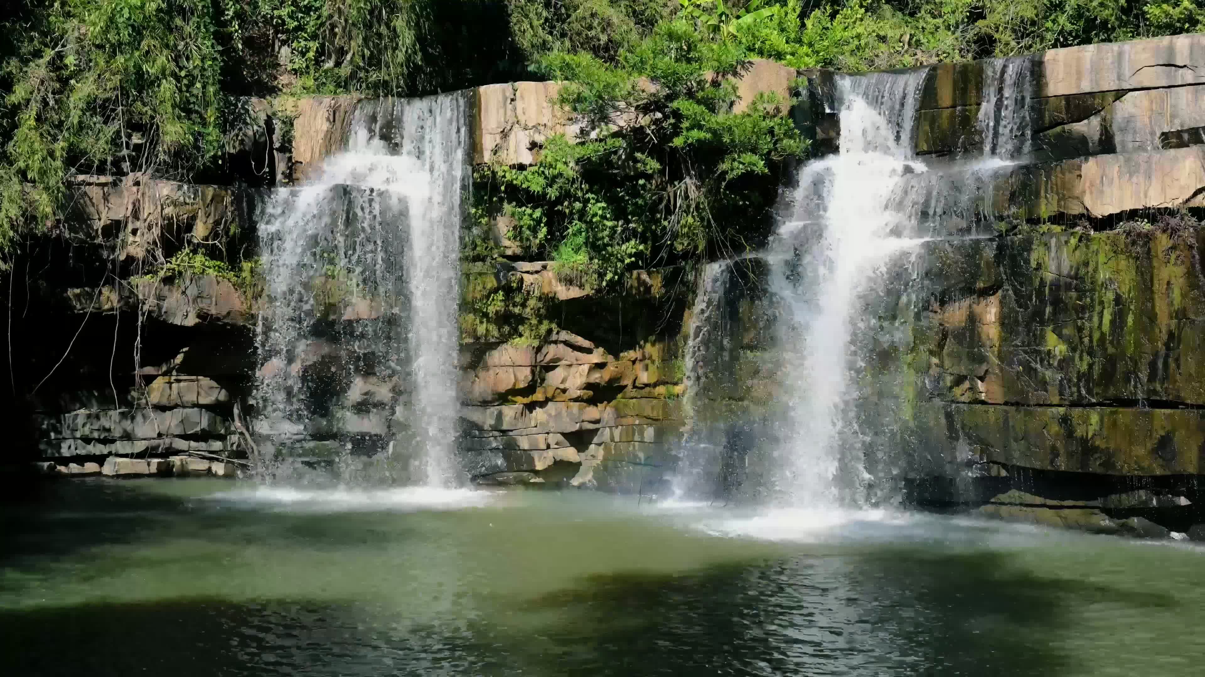 Bluey Waterfall Videos, Download The BEST Free 4k Stock Video Footage ...