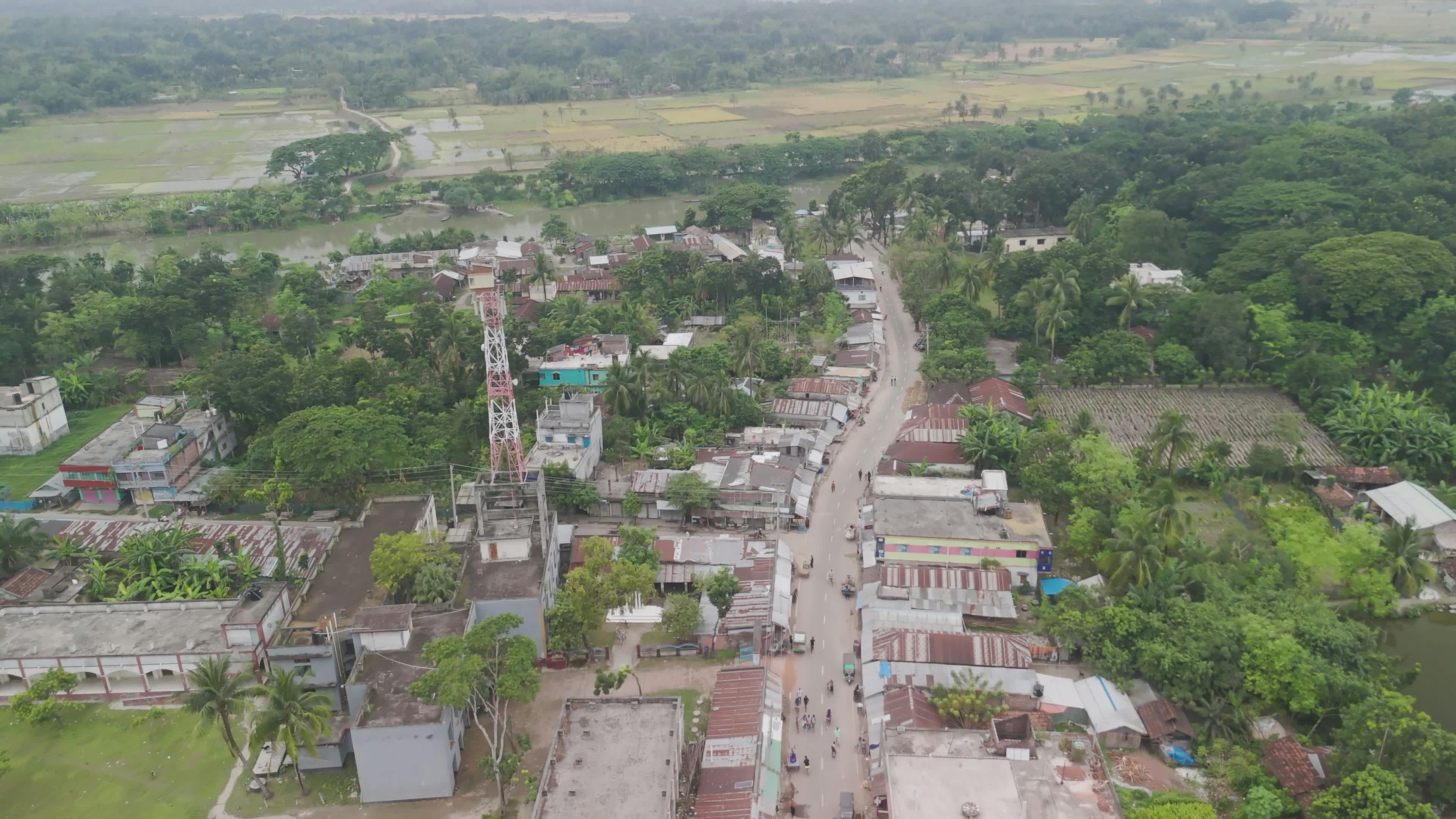Imágenes Aéreas De Drones De La Casa Ancestral, El Pueblo Histórico Y ...