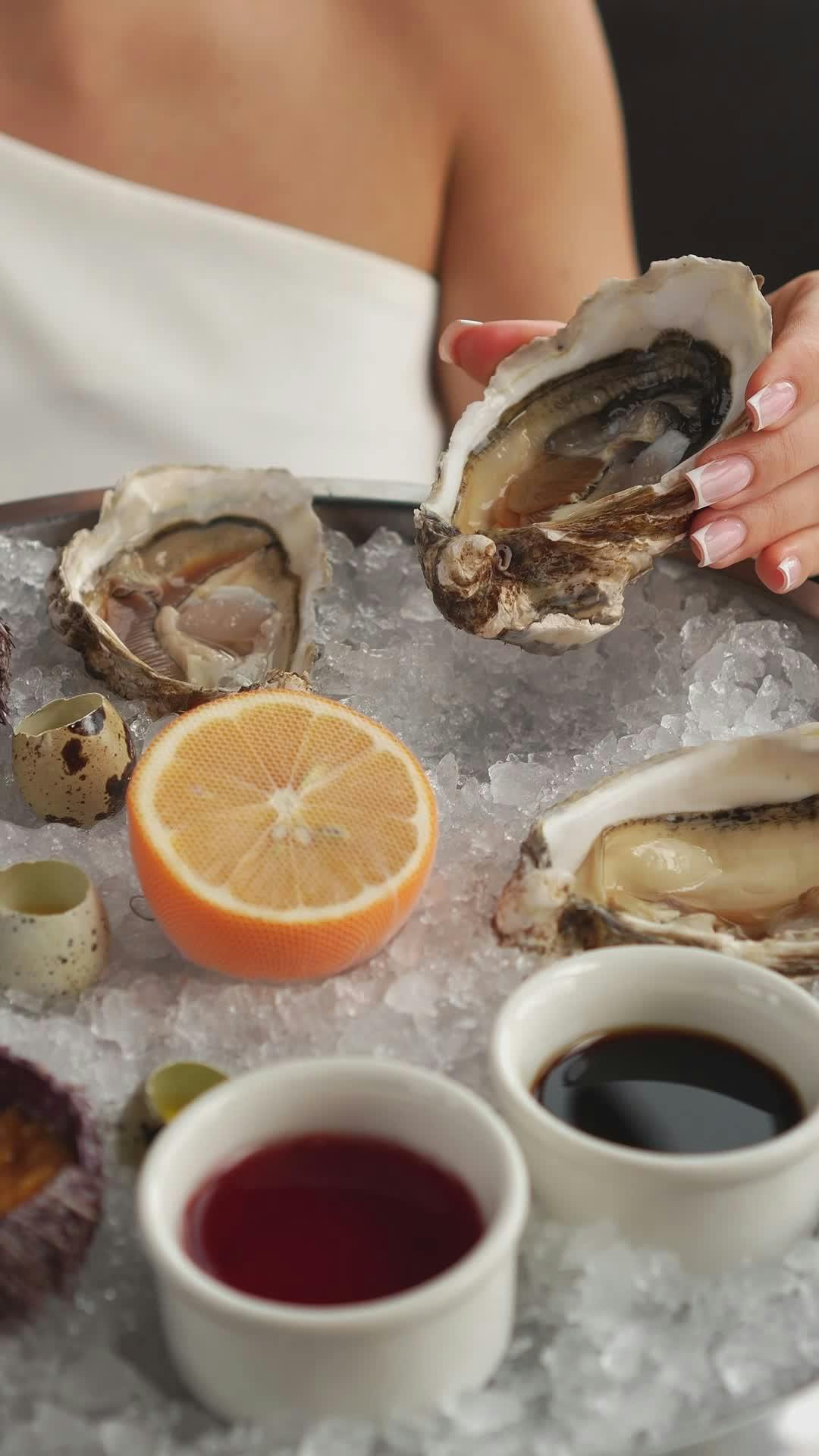 Son+And+Stepmom+Share+Bed+In+Hotel+Room Videos, Download The BEST Free ...