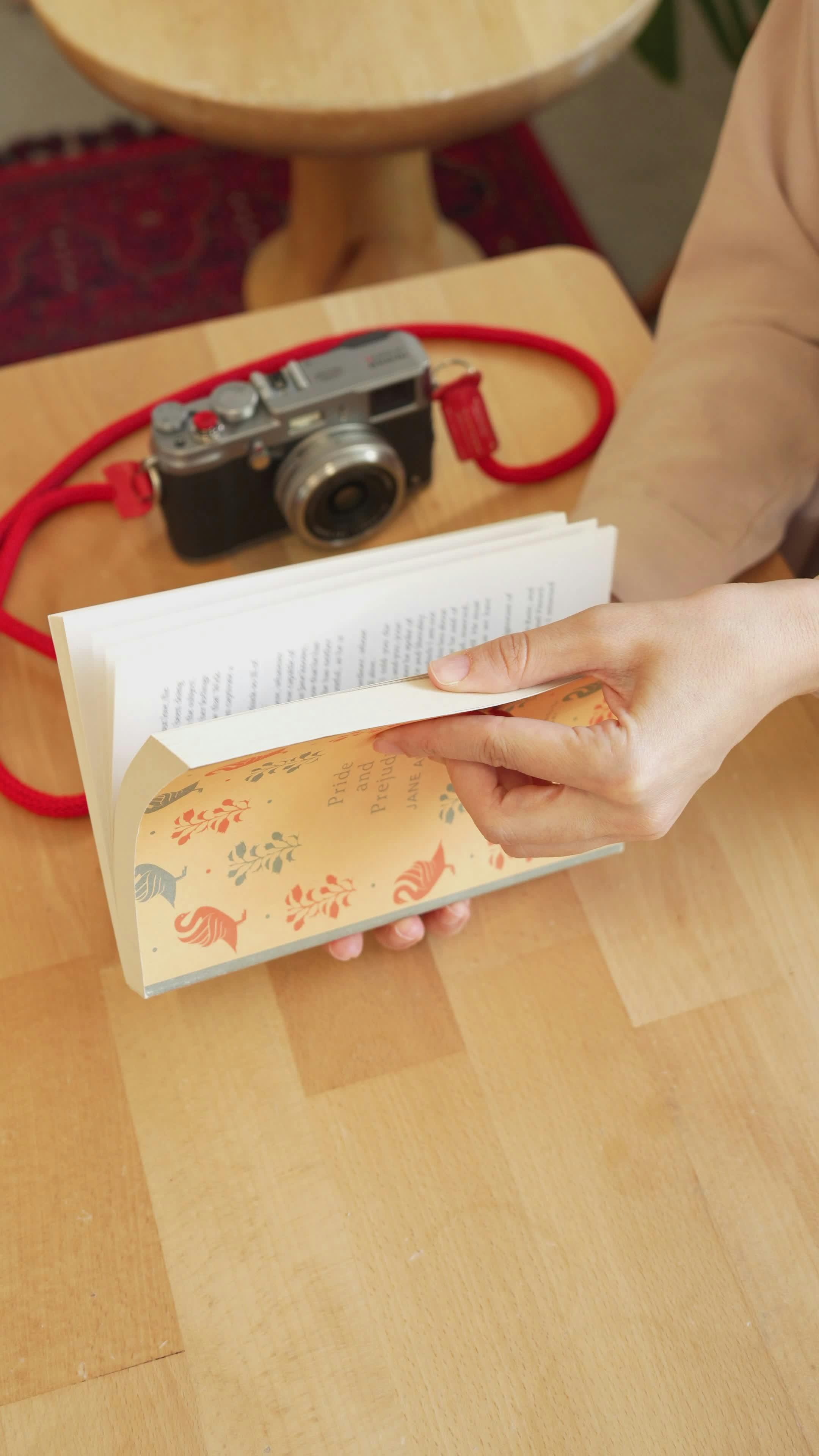 Bely+Belinda+Shiny+Flowers Videos, Download The BEST Free 4k Stock ...