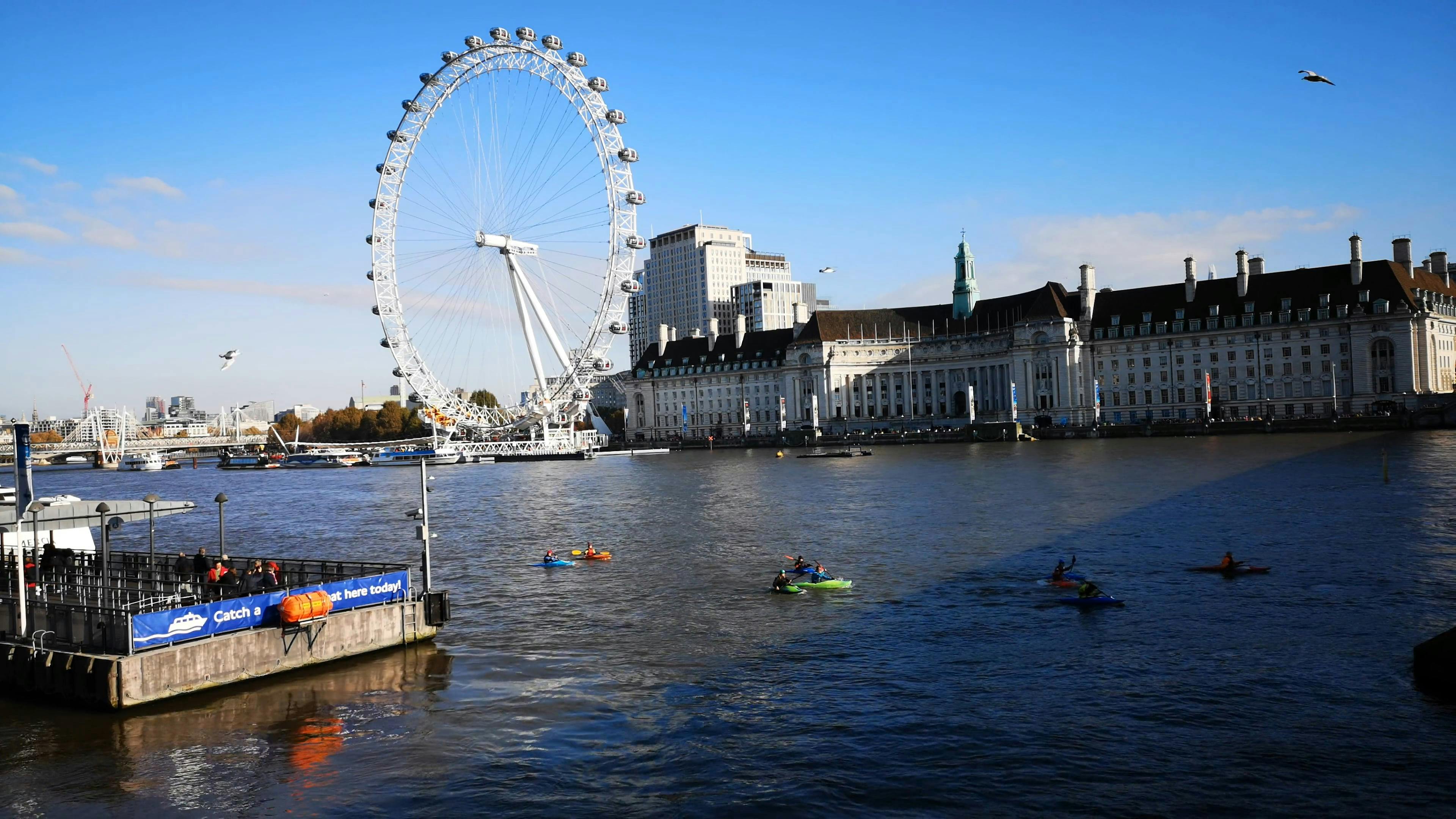 Time Lapse Video Of The London Eye On The Banks Of River Thames Free ...