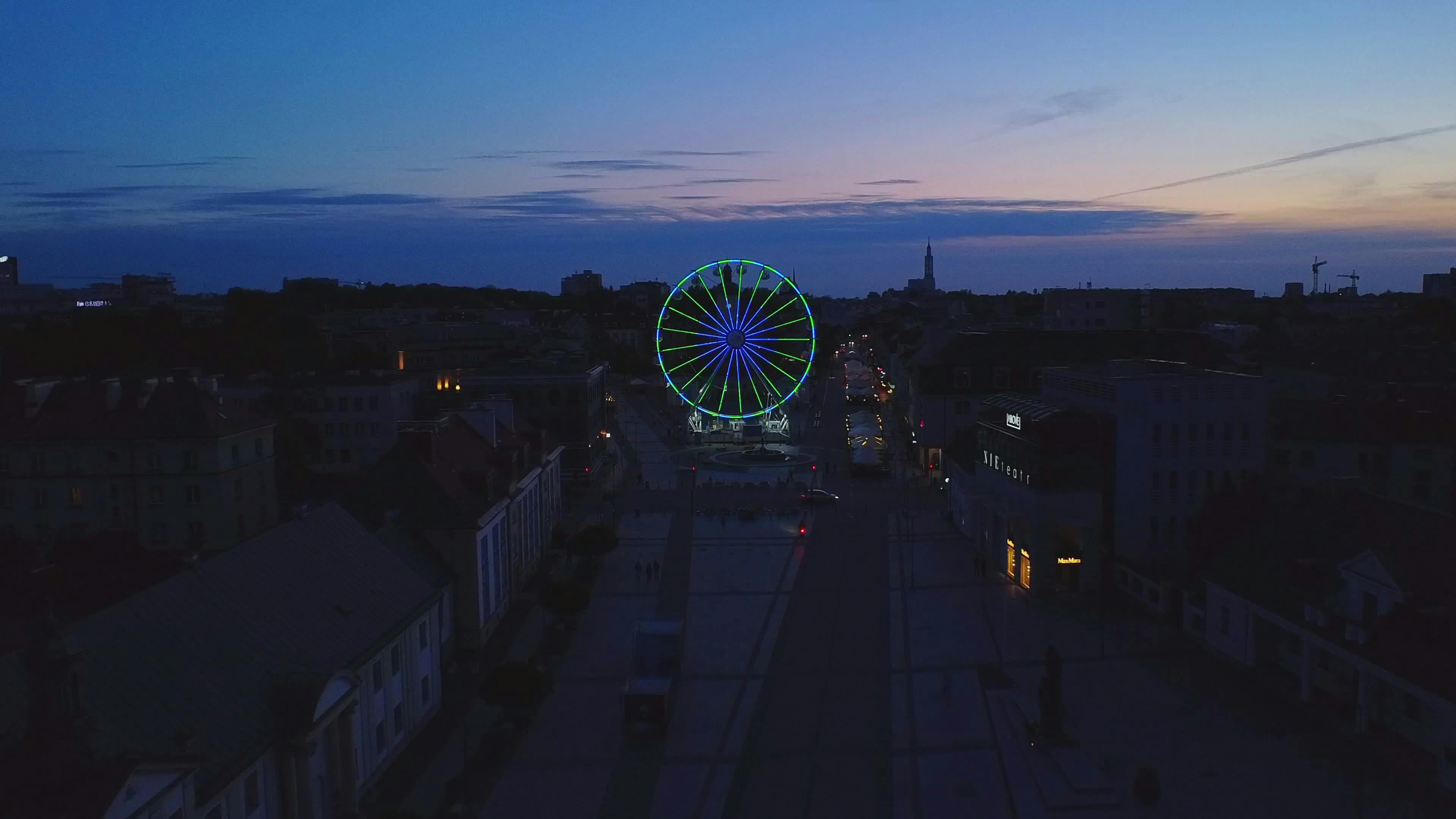 Scroller+Girls+Small+Big+Rack+Size Videos, Download The BEST Free 4k ...