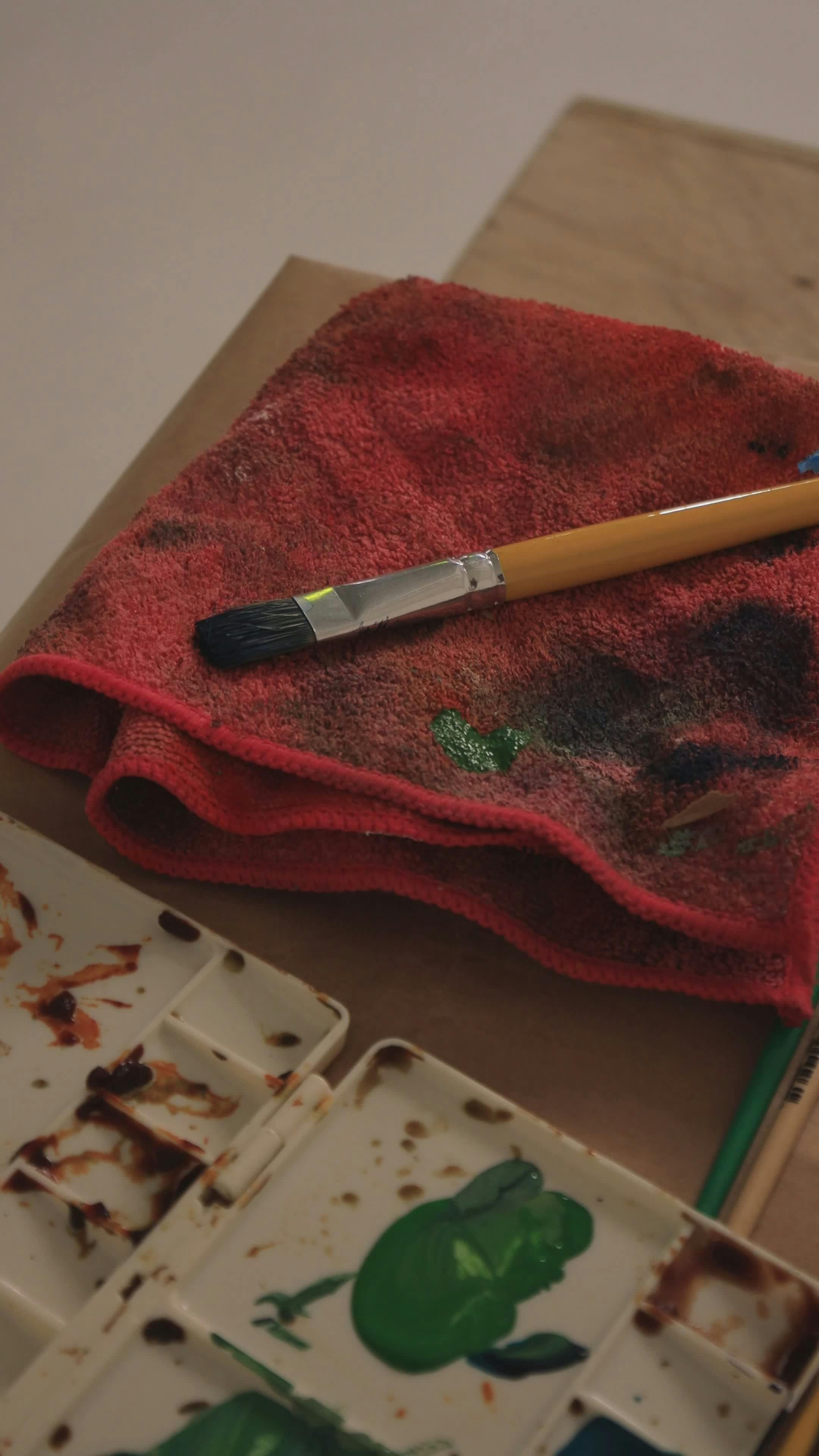 Kaataa Messy Videos, Download The BEST Free 4k Stock Video Footage ...