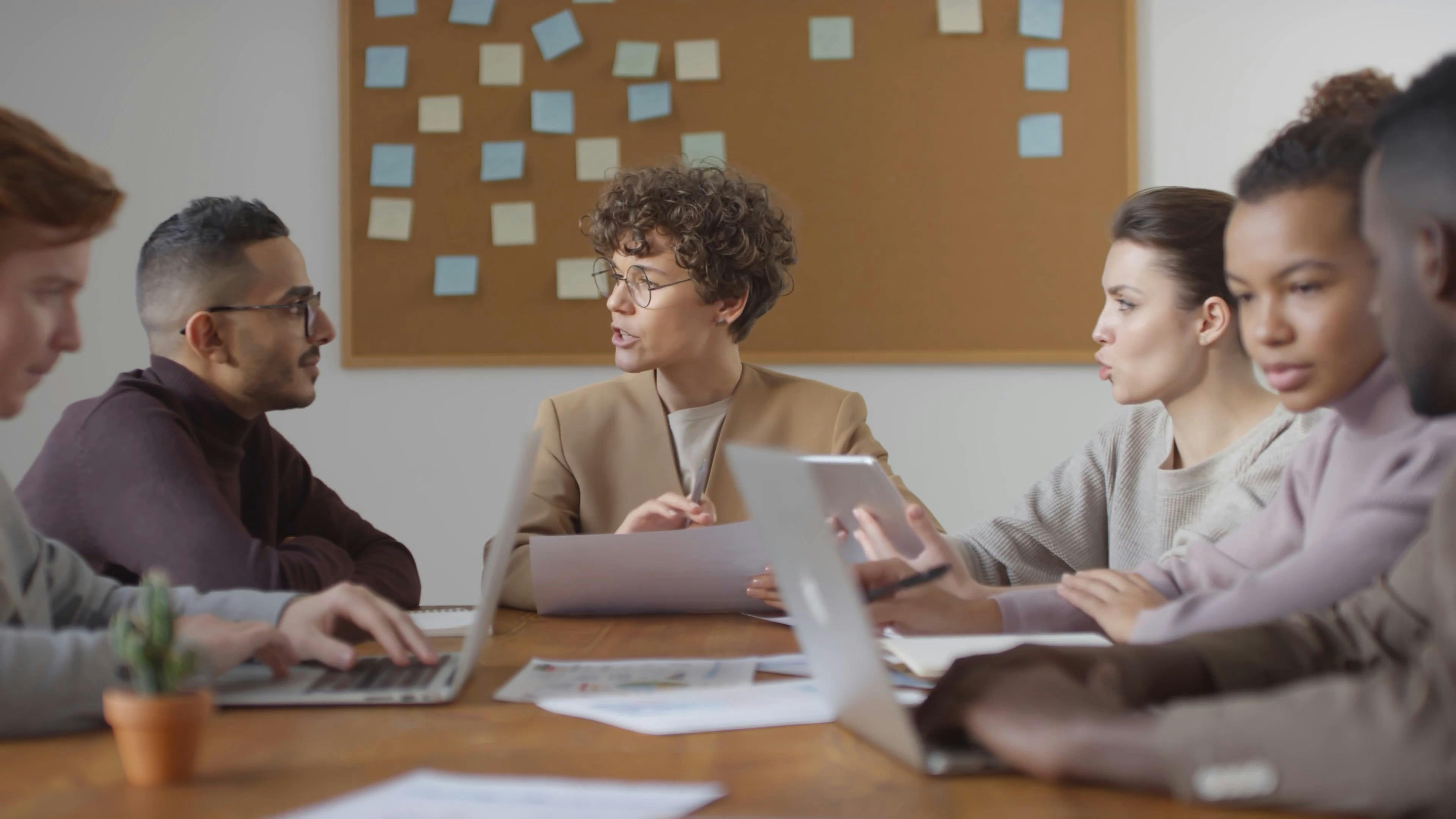 Conference Talk Videos, Download The BEST Free 4k Stock Video Footage ...