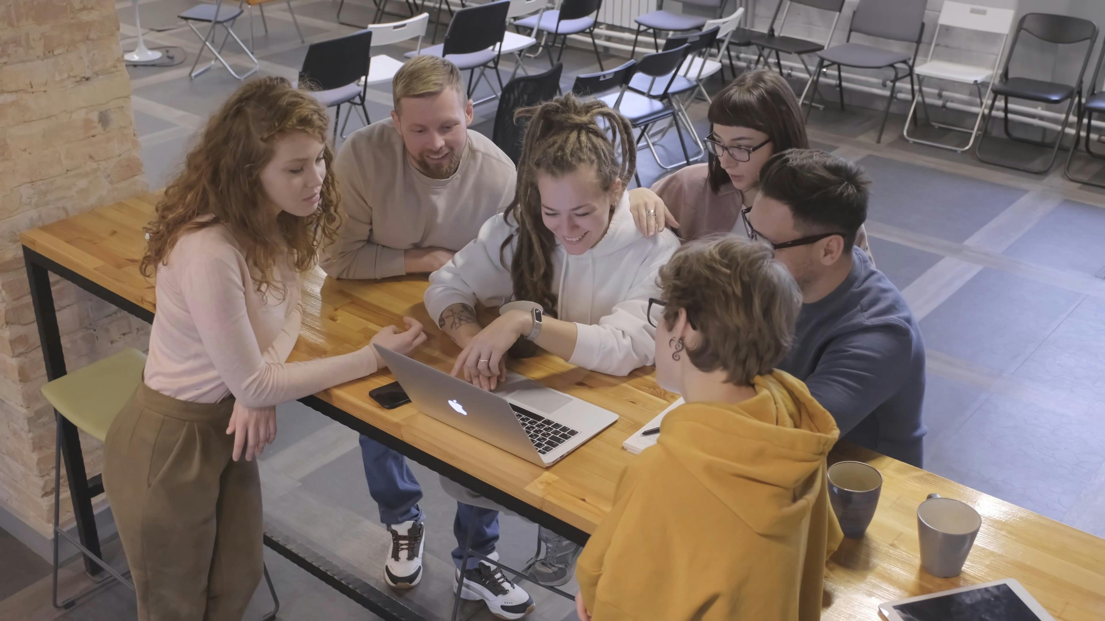 Tech Meeting Videos, Download The BEST Free 4k Stock Video Footage ...