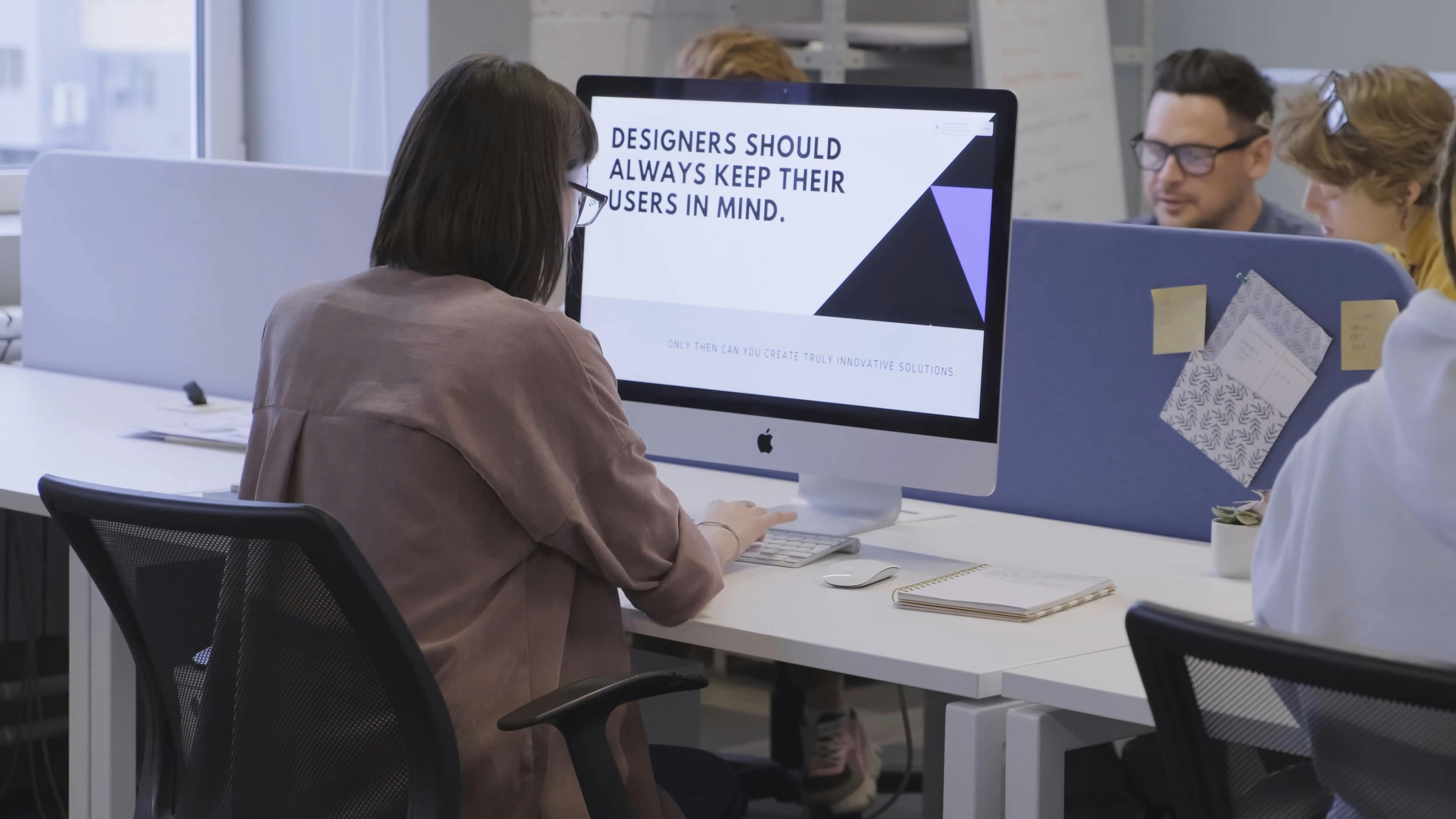 Desktop Screen Videos, Download The BEST Free 4k Stock Video Footage ...