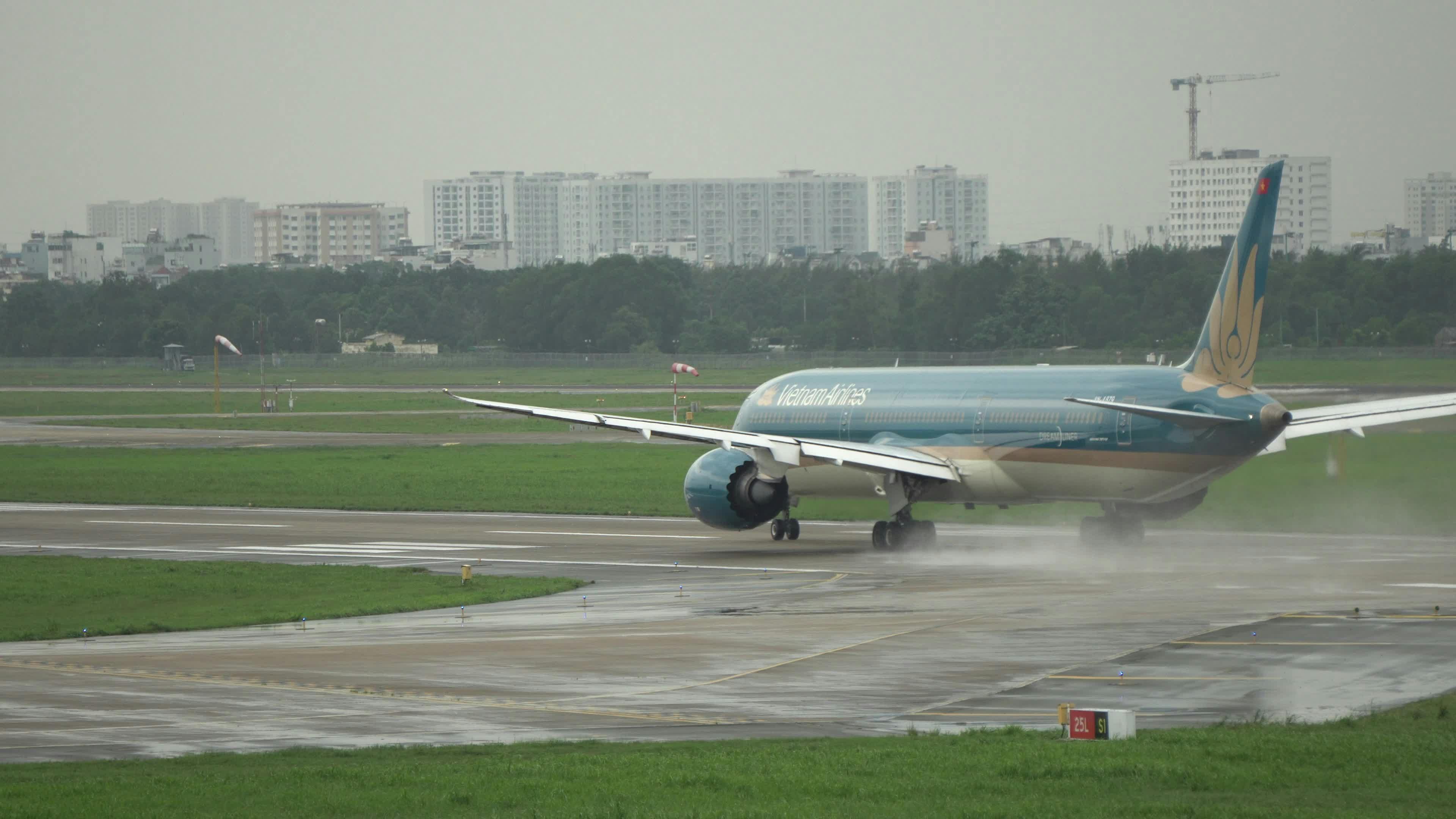 Approach Videos, Download The BEST Free 4k Stock Video Footage ...