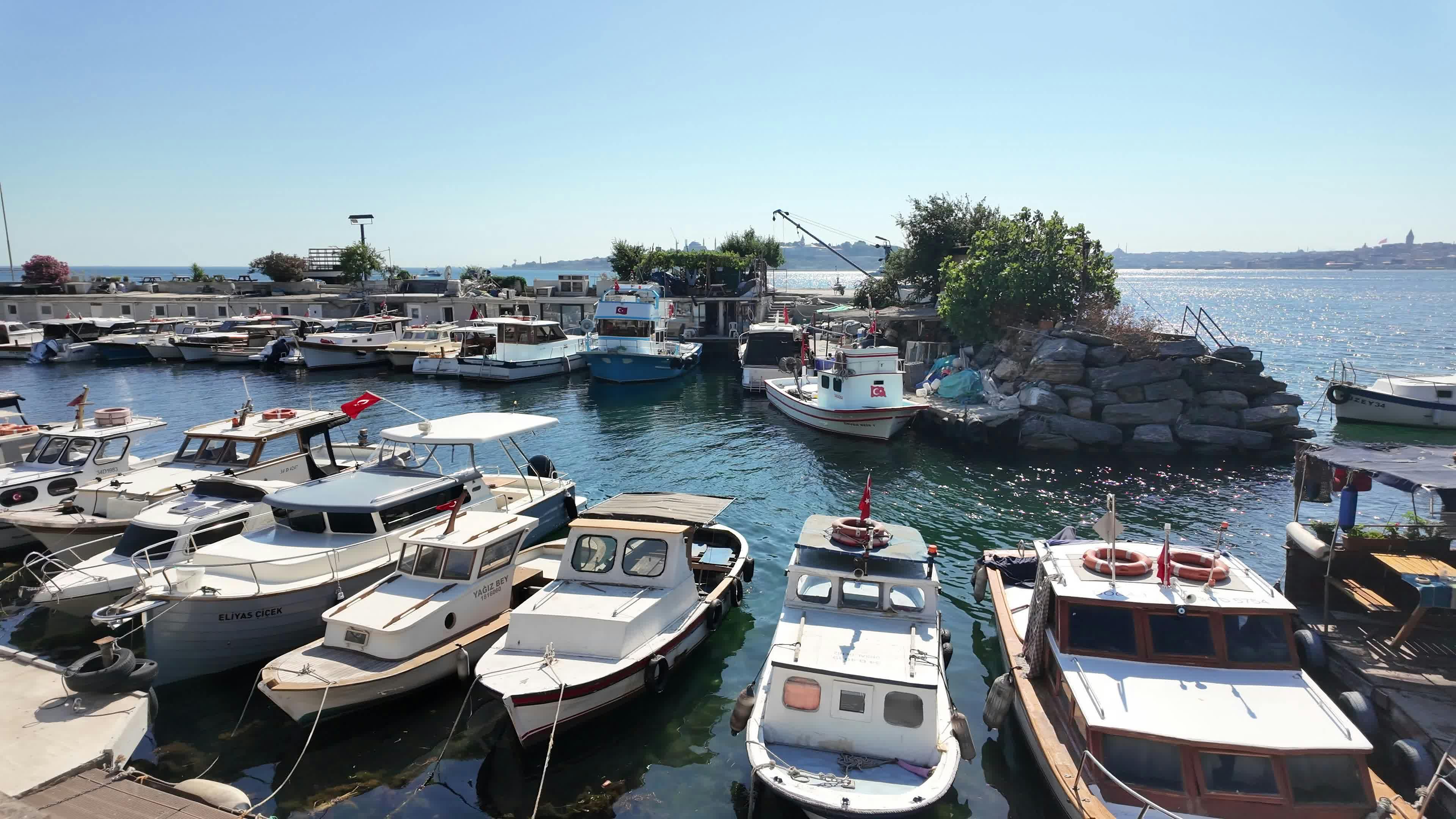 Very+Old+Granny+Opens+Her+Slack+Fanny+Wide Videos, Download The BEST ...