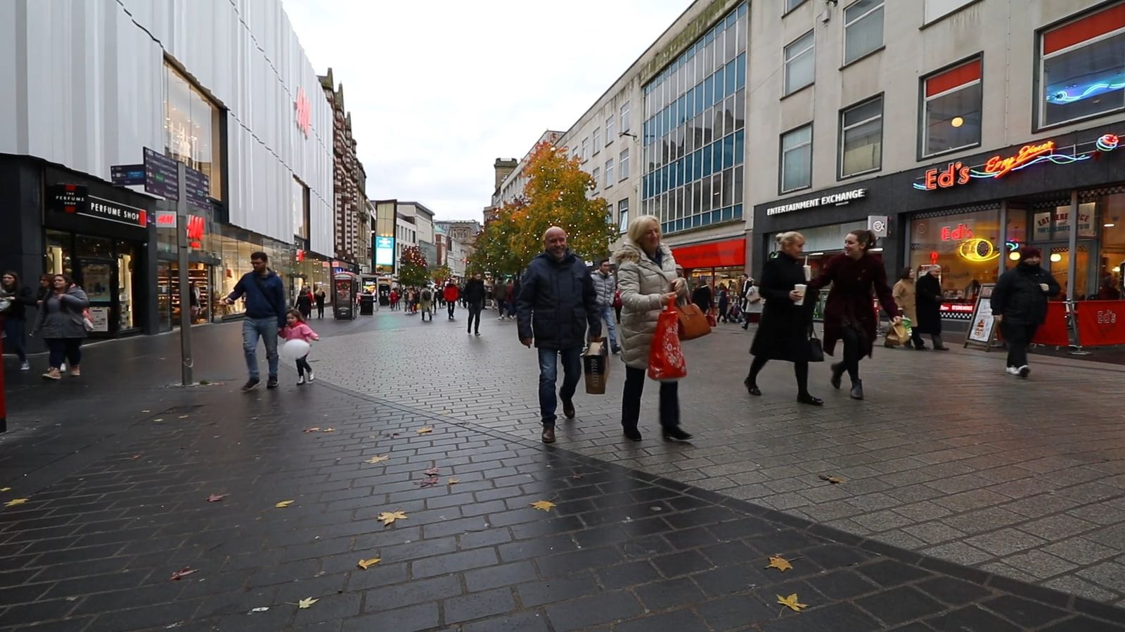 People Walking Videos, Download The BEST Free 4k Stock Video Footage ...