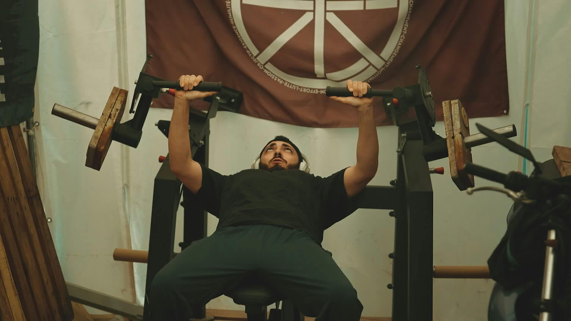 Body Builder Lifting Weights Videos, Download The BEST Free 4k Stock ...