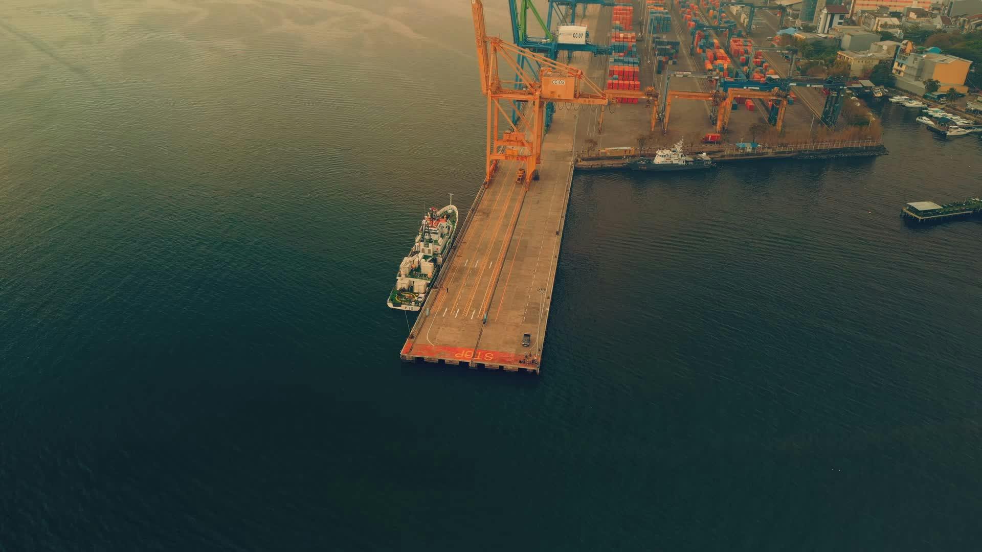 Truck Transport Videos, Download The BEST Free 4k Stock Video Footage ...