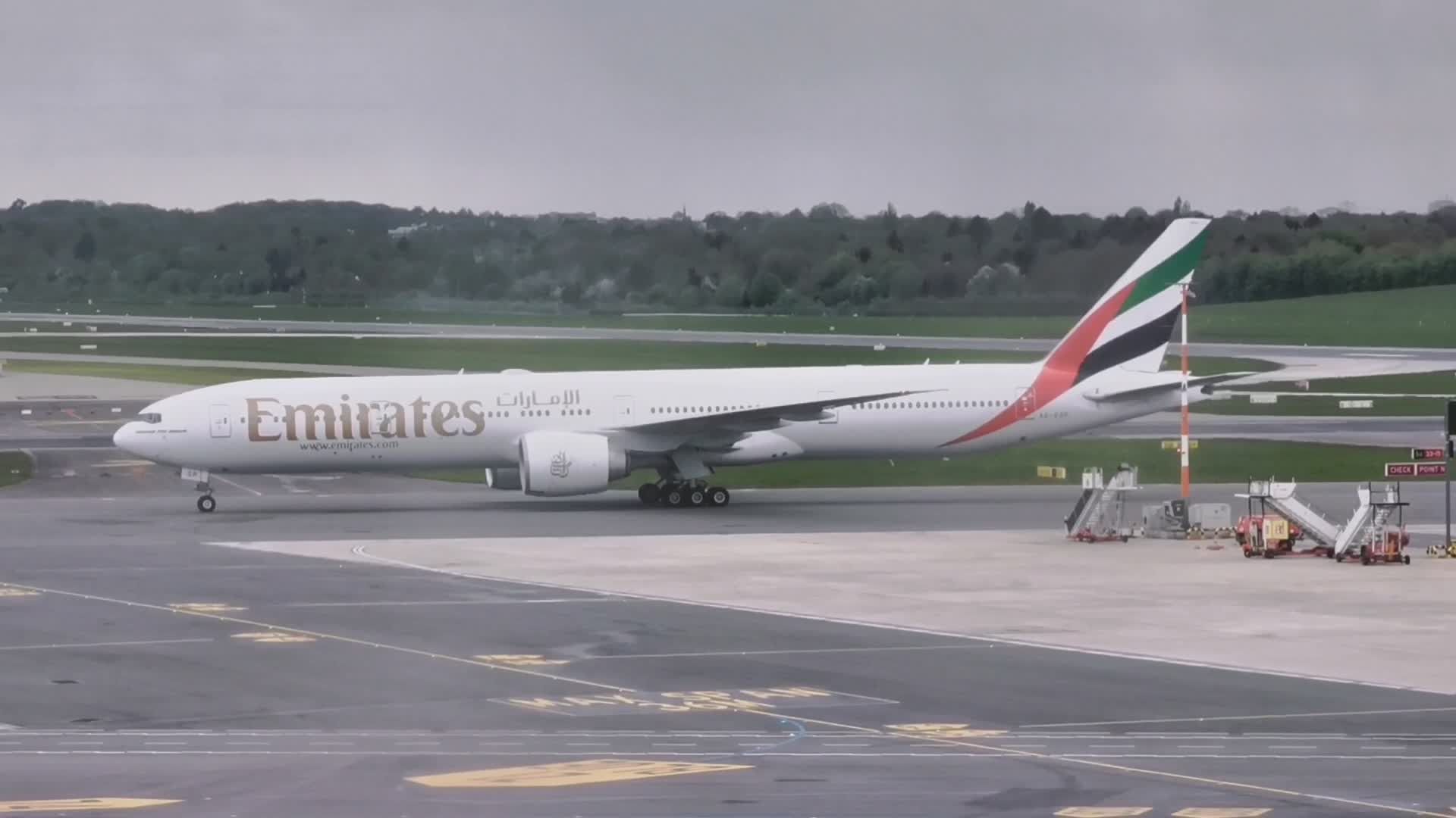Emirates Boeing 777 Taxiing on Runway Free Stock Video Footage, Royalty ...