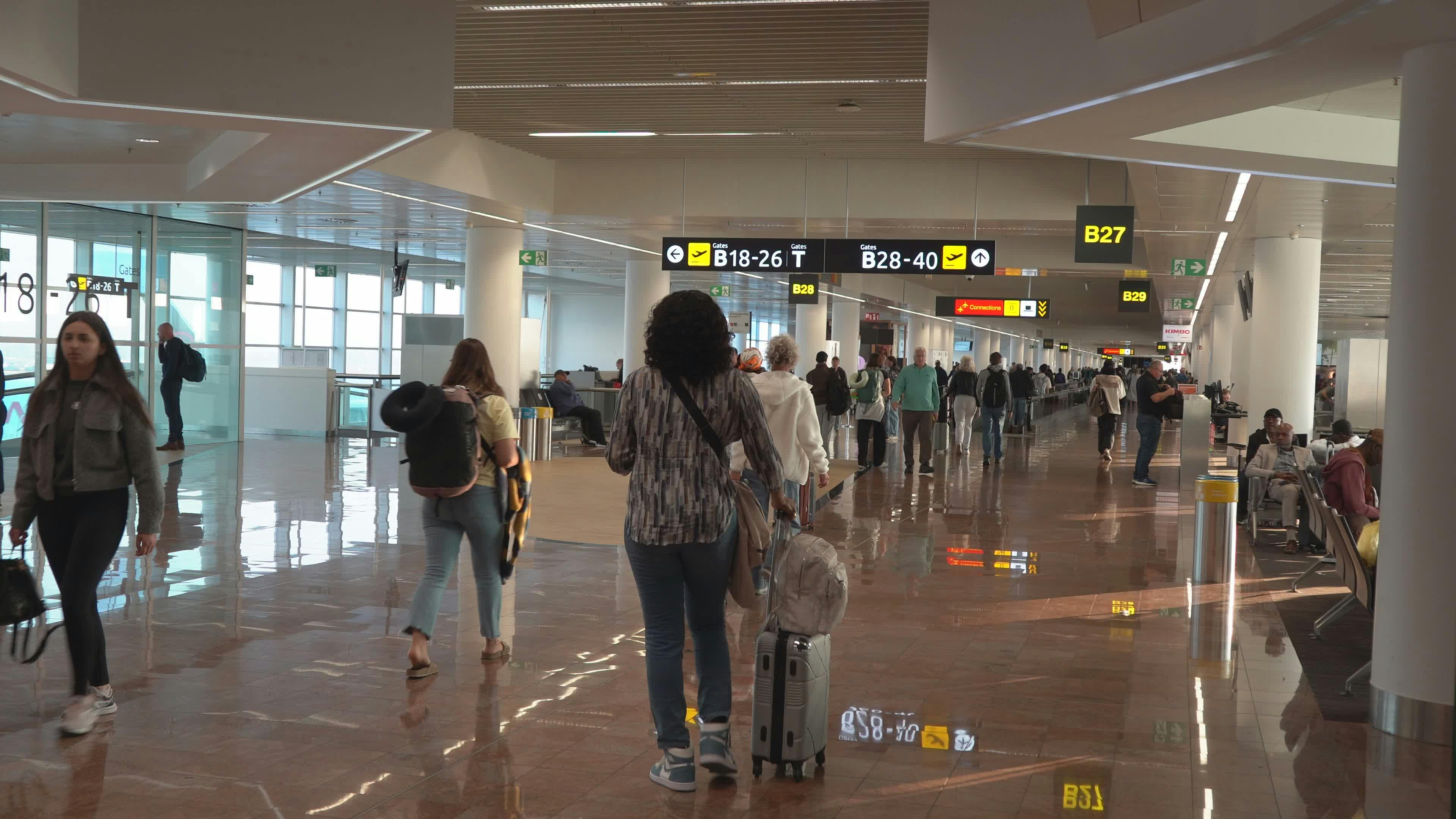 People Moving Videos, Download The BEST Free 4k Stock Video Footage ...