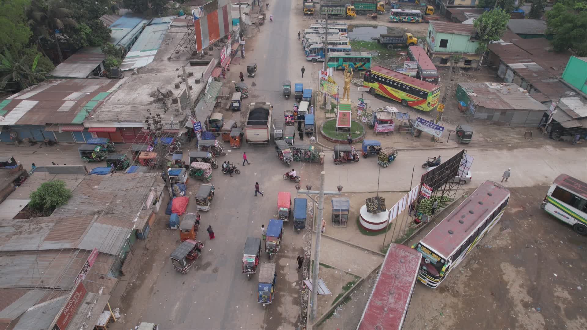 Parque Ecológico Modhutila, Vista De Dron En La Carretera · Vídeo de ...