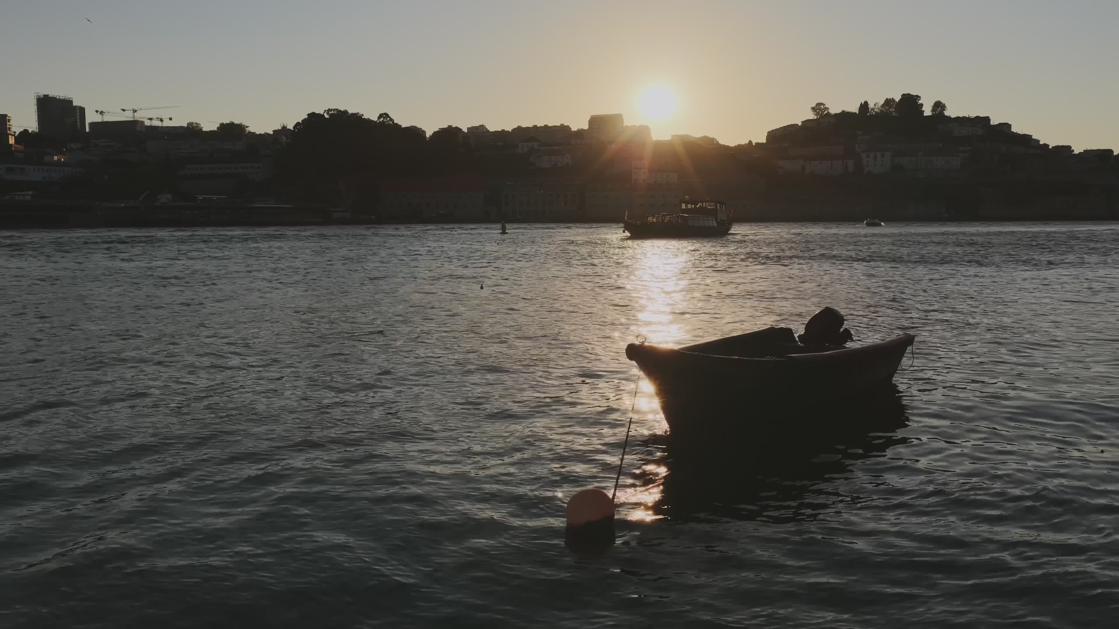 Vídeos de stock gratuitos sobre agua, al aire libre, atardecer, barca ...