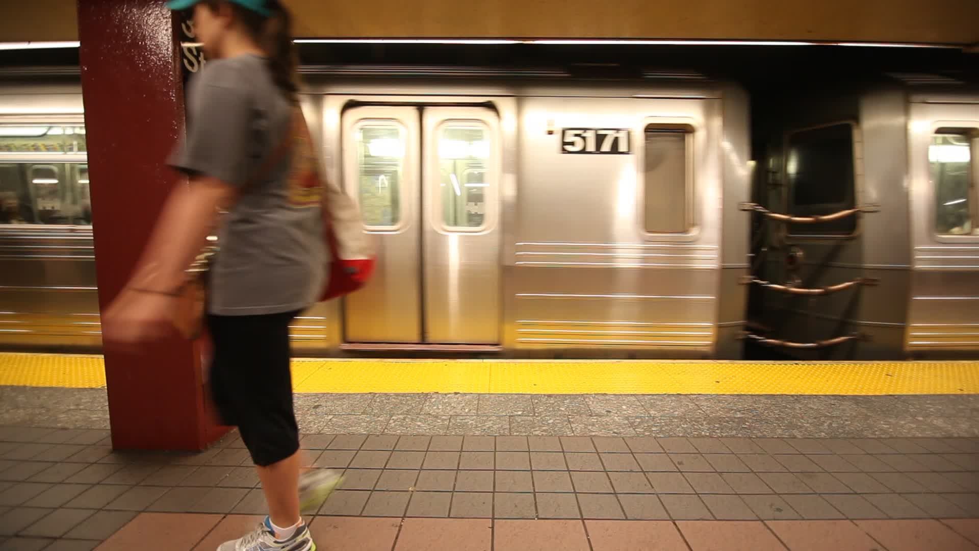 Dynamic New York City Subway Platform Scene Free Stock Video Footage ...