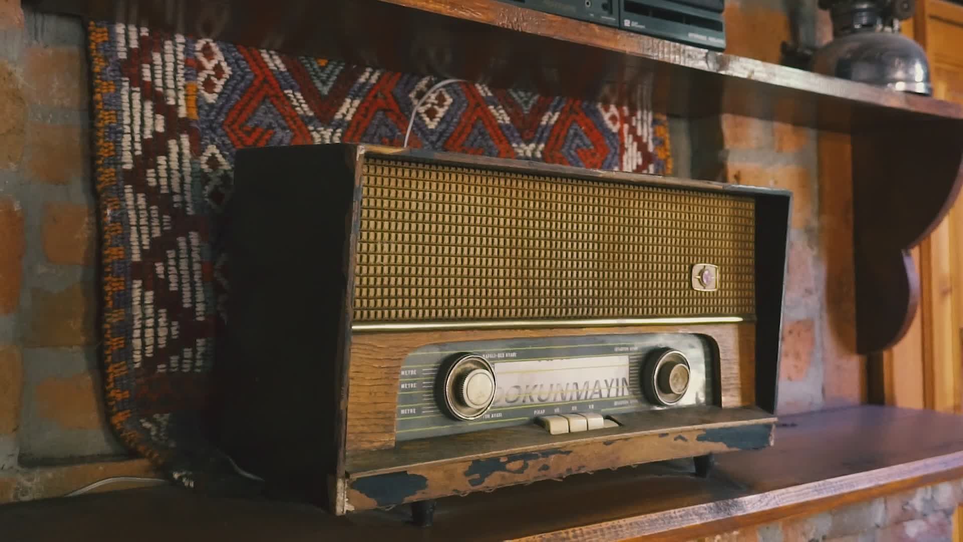 Vintage Radio Videos, Download The BEST Free 4k Stock Video Footage ...