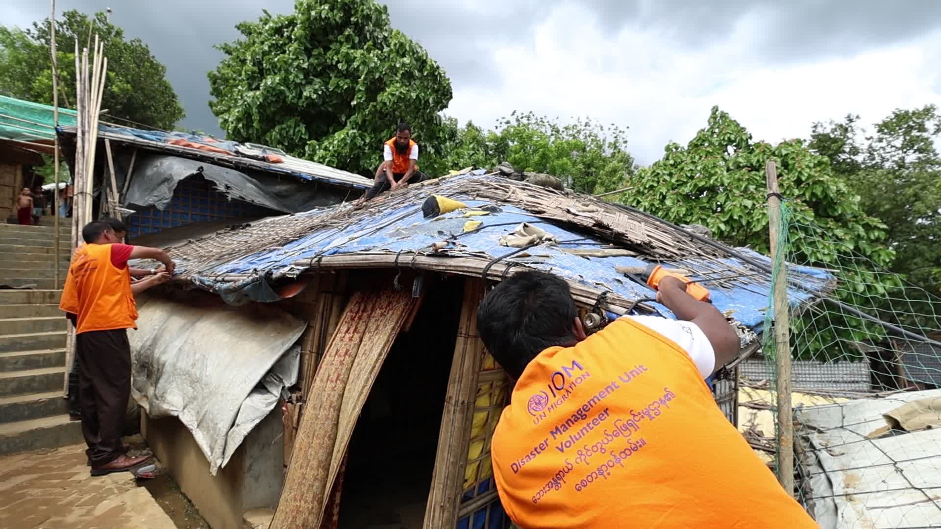 Tarp Installation Videos, Download The BEST Free 4k Stock Video Footage ...
