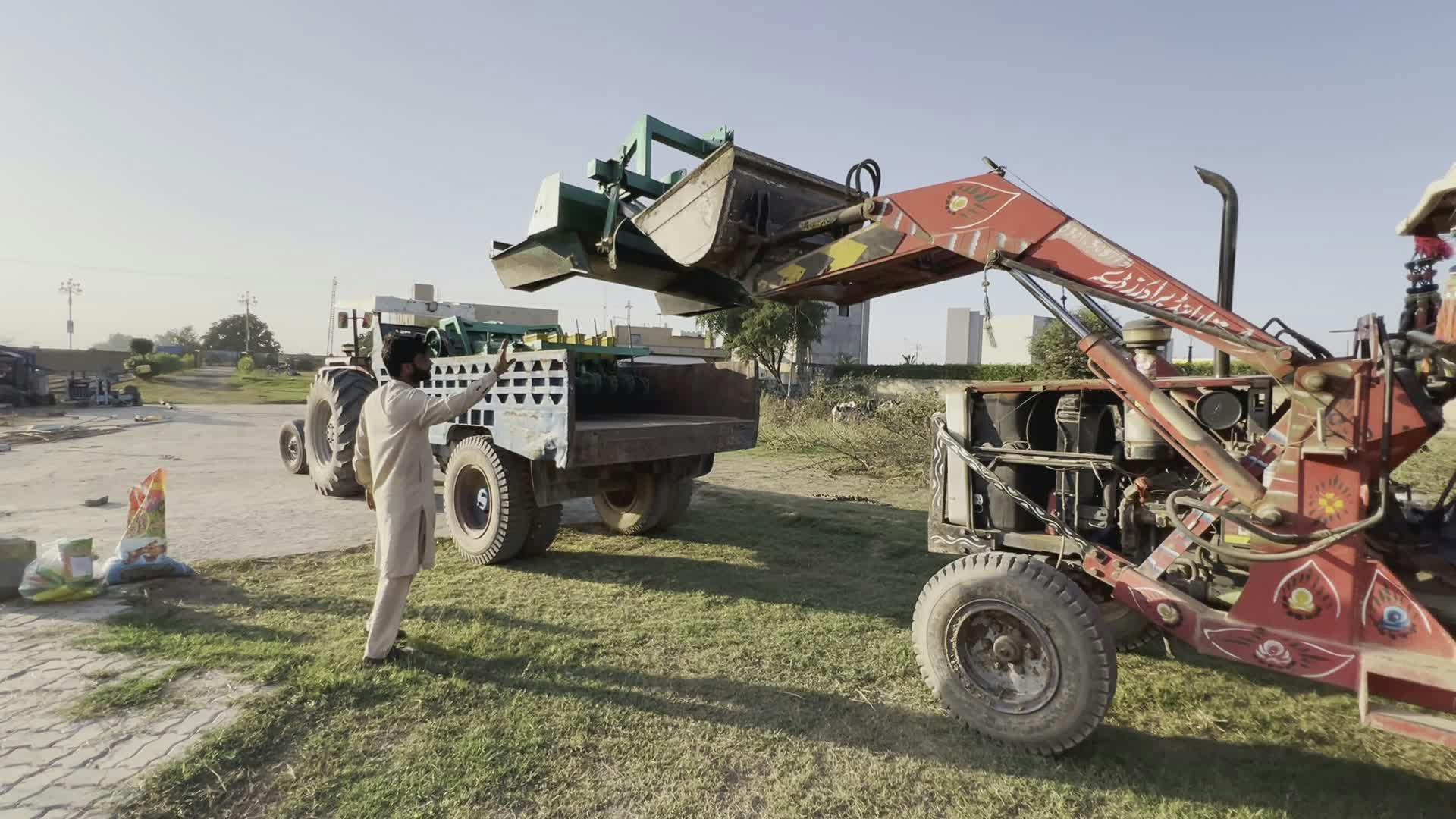 Heavy Machinery Loading and Unloading Work Free Stock Video Footage ...