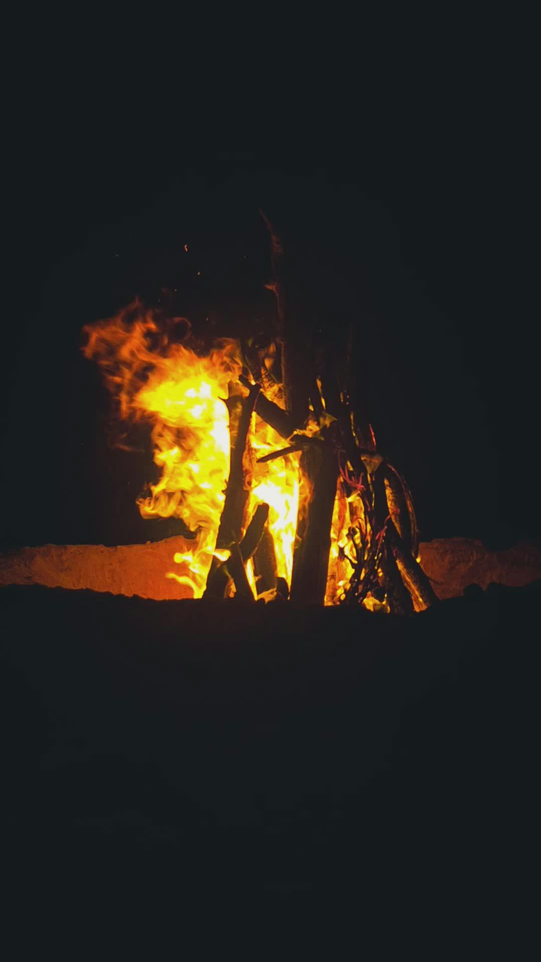 Fire Burning Videos, Download The BEST Free 4k Stock Video Footage ...