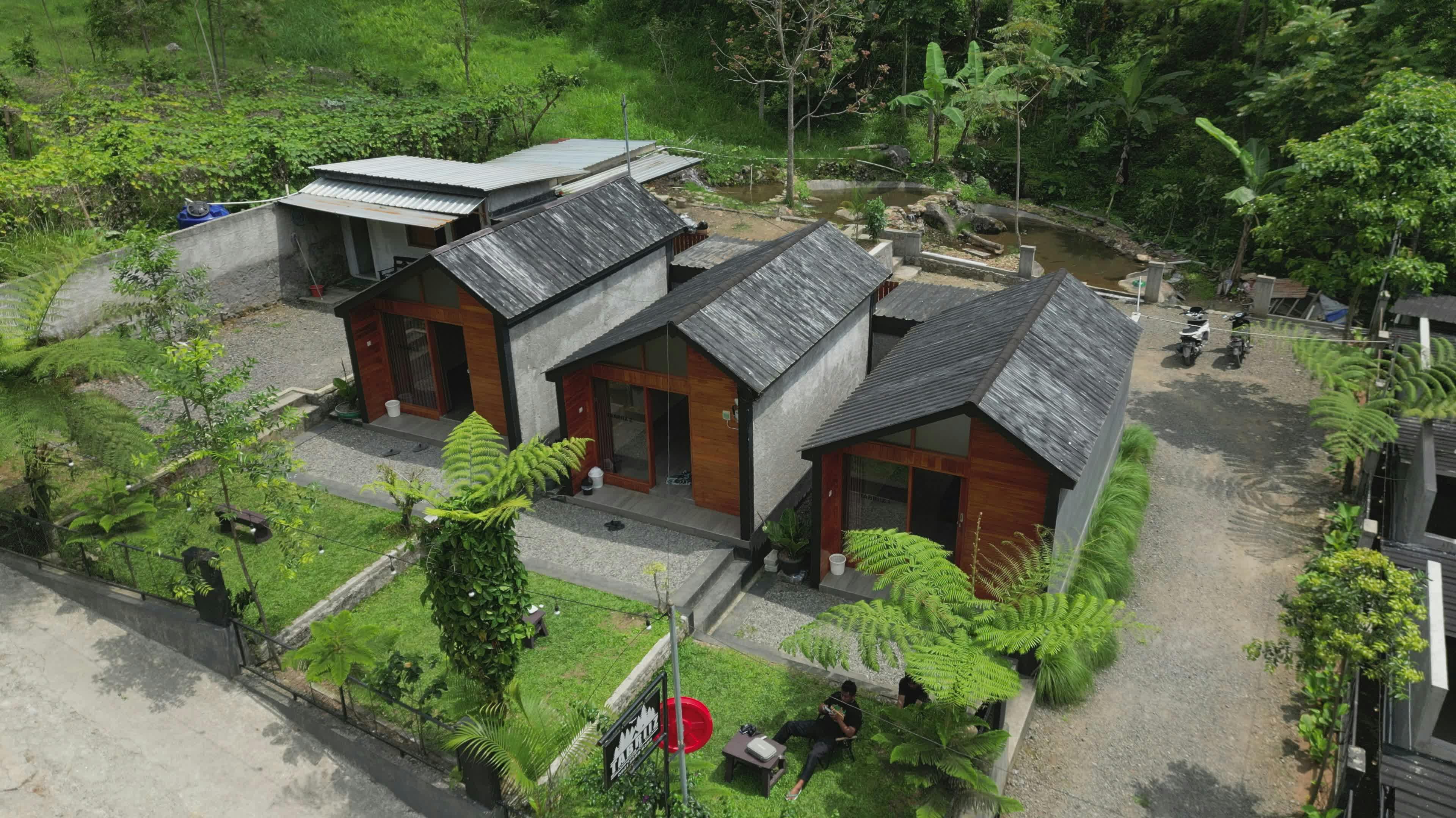 Tiny Model Sonny Videos, Download The BEST Free 4k Stock Video Footage ...