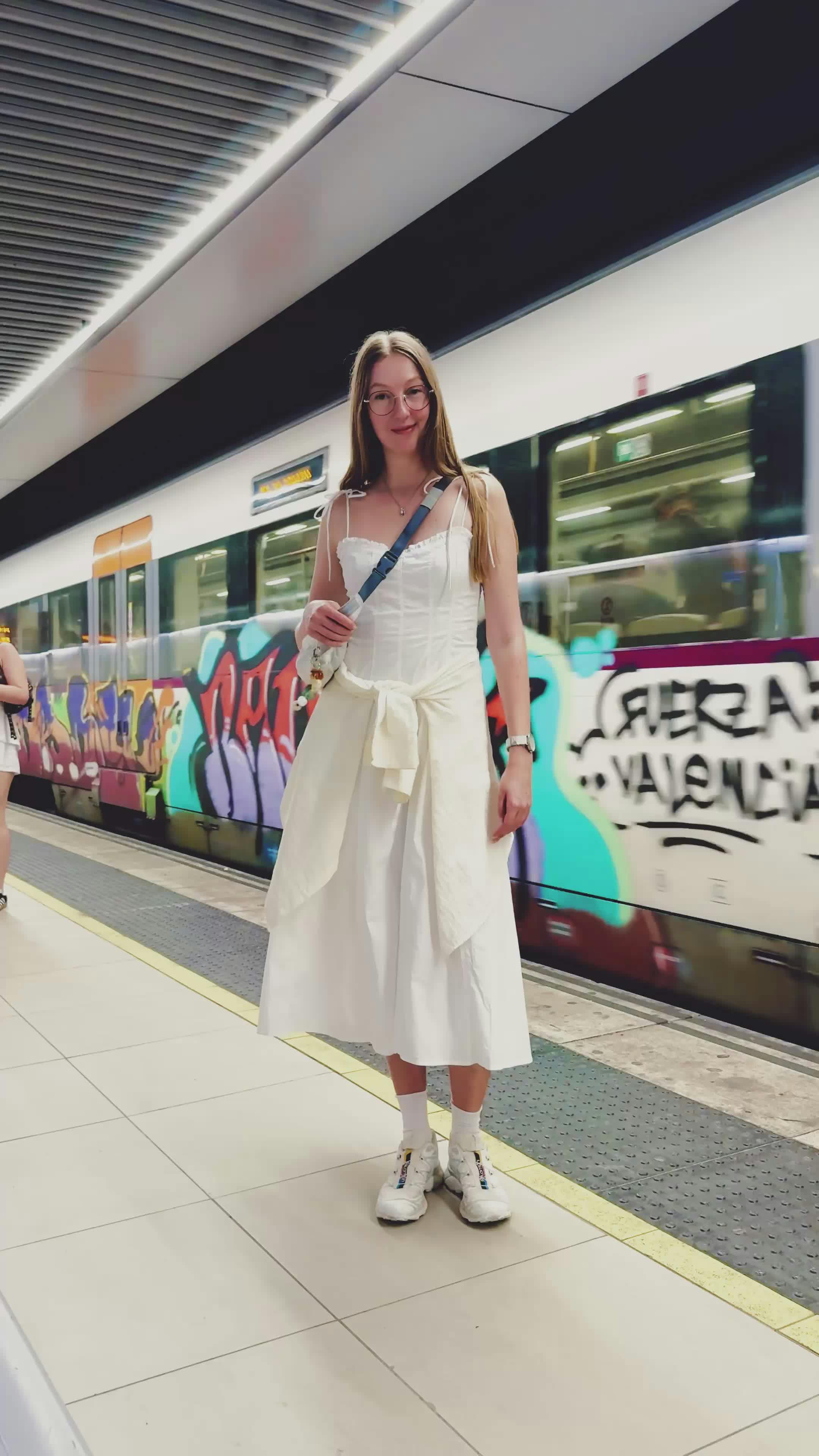 Big+Ass+Twerking+Scroller Videos, Download The BEST Free 4k Stock Video ...