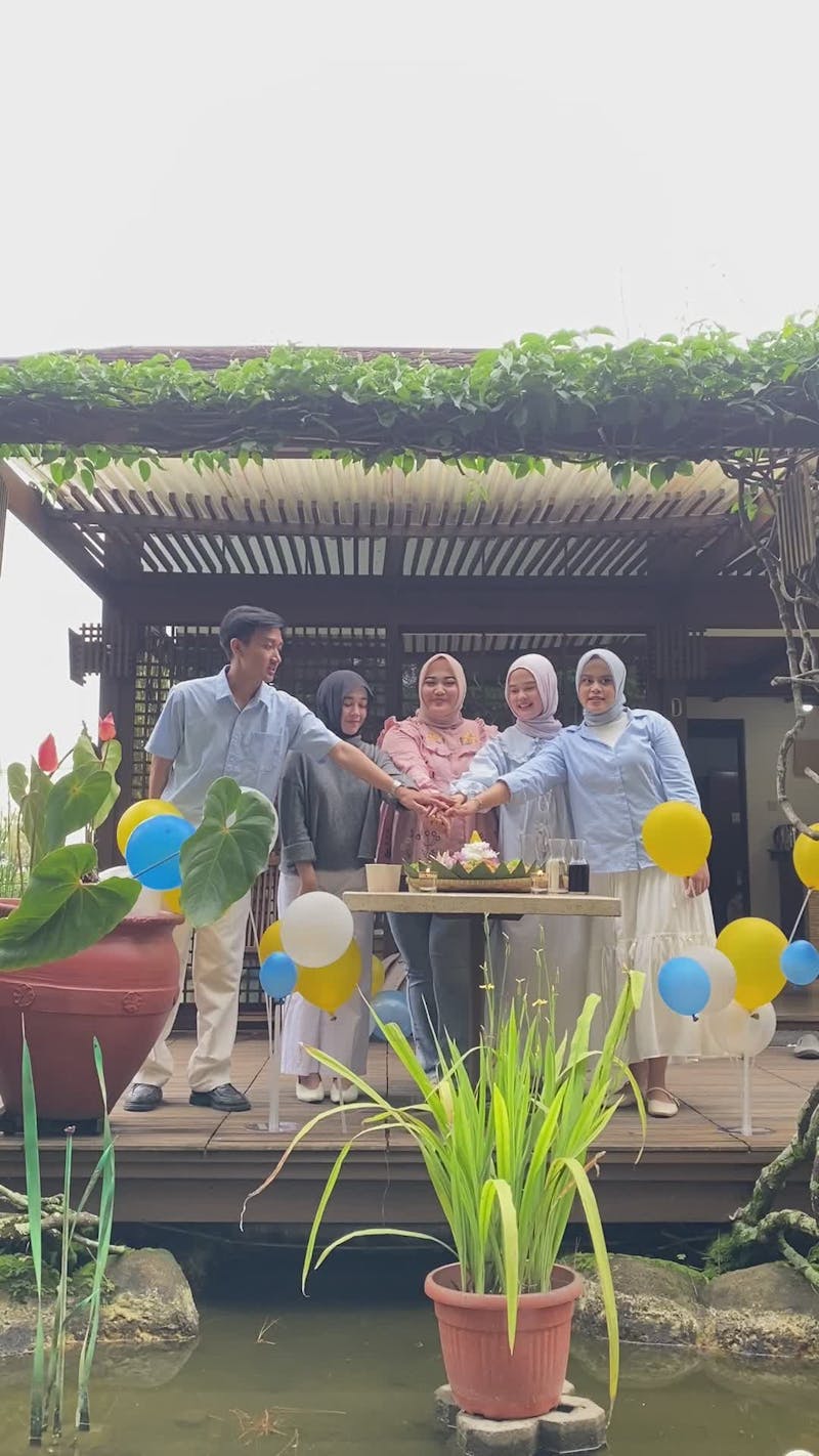 Wife+Stripping+At+Party+For+Everyone Videos, Download The BEST Free 4k ...