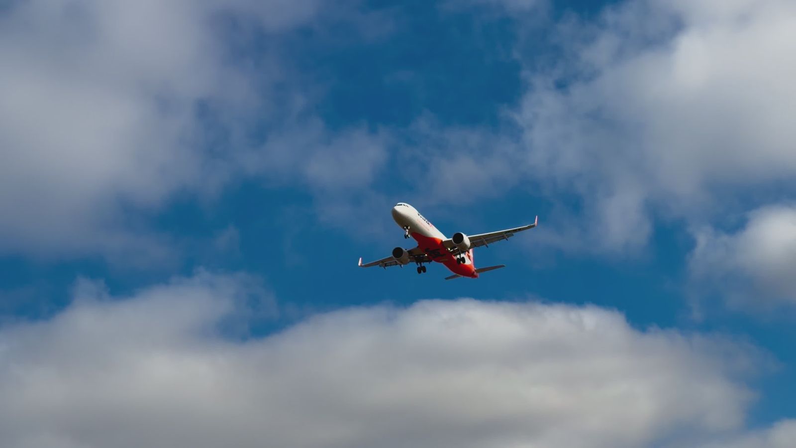 Plane Flying In The Sky Videos, Download The BEST Free 4k Stock Video ...