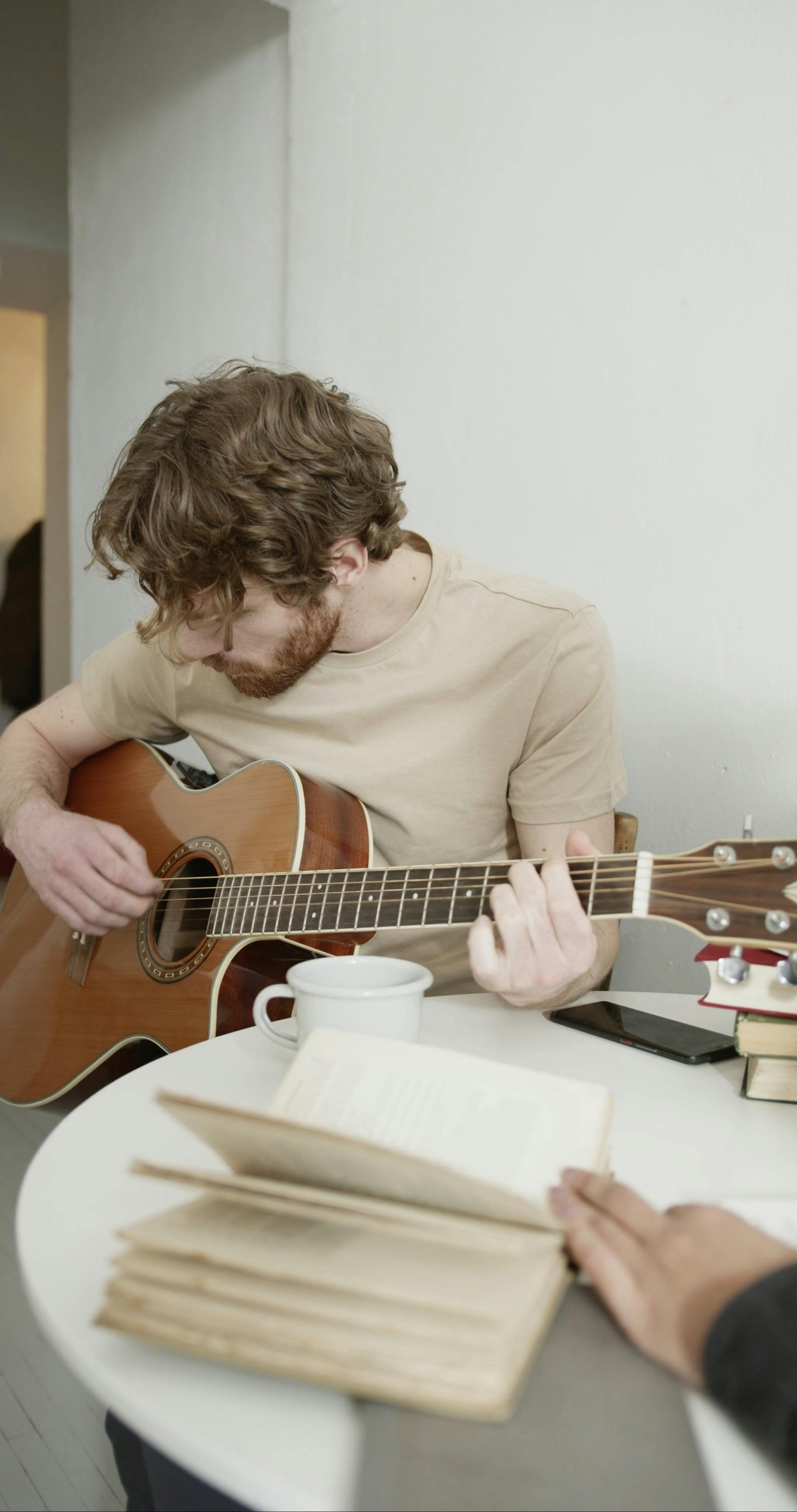 Guitar Photos, Download The BEST Free Guitar Stock Photos & HD Images