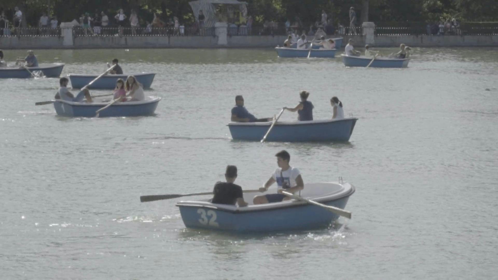 Footage Of People Using Boats Free Stock Video Footage, Royalty-Free 4K ...