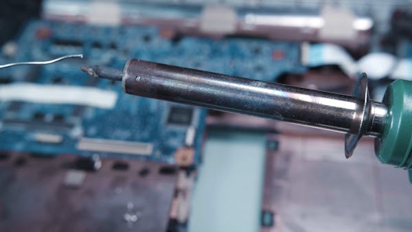 Soldering Videos, Download The BEST Free 4k Stock Video Footage ...