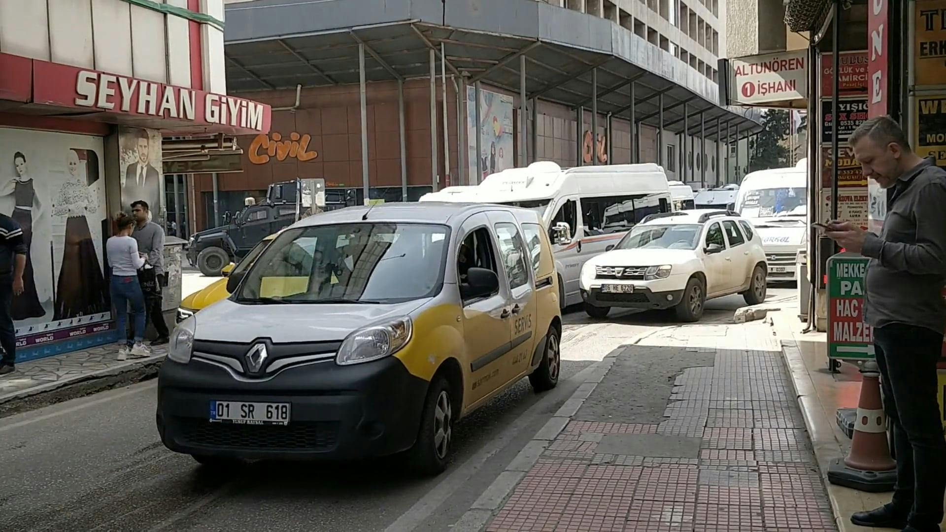 Crowded Van Videos, Download The BEST Free 4k Stock Video Footage ...