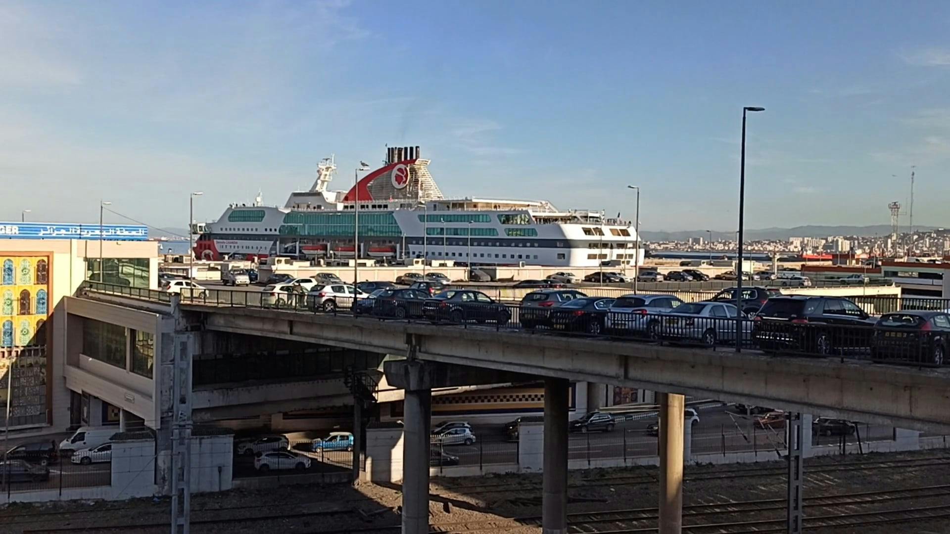 Buses And Trains Videos, Download The BEST Free 4k Stock Video Footage ...