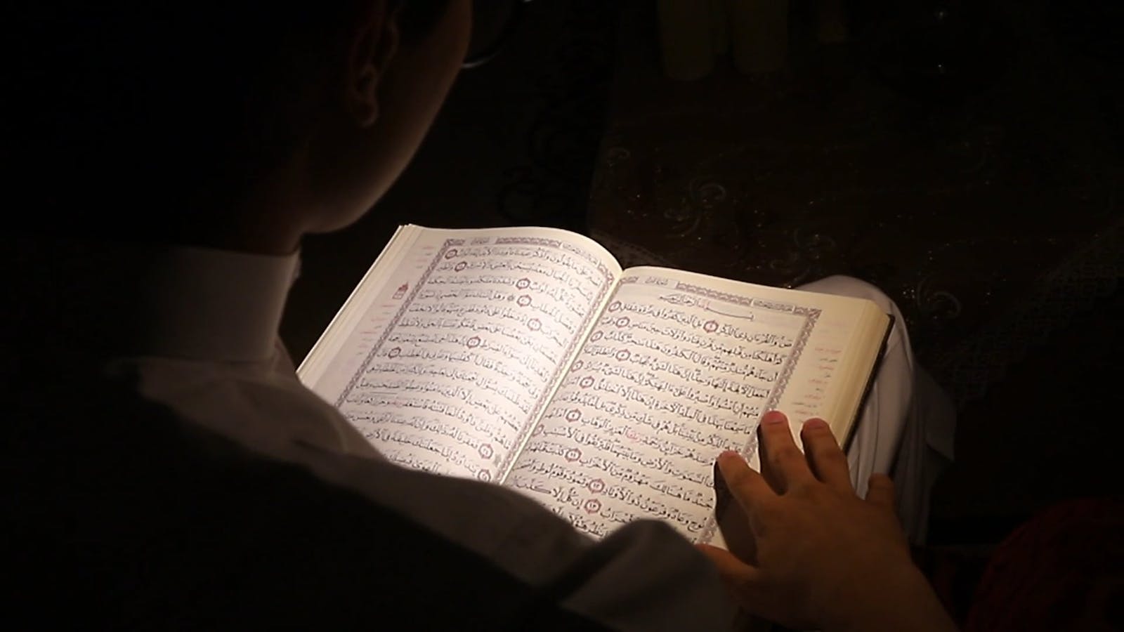 Quran Videos, Download The BEST Free 4k Stock Video Footage & Quran HD ...