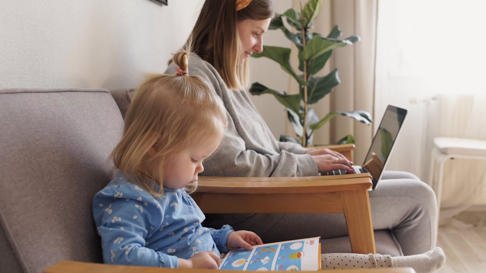 Work From Home Videos, Download The BEST Free 4k Stock Video Footage ...