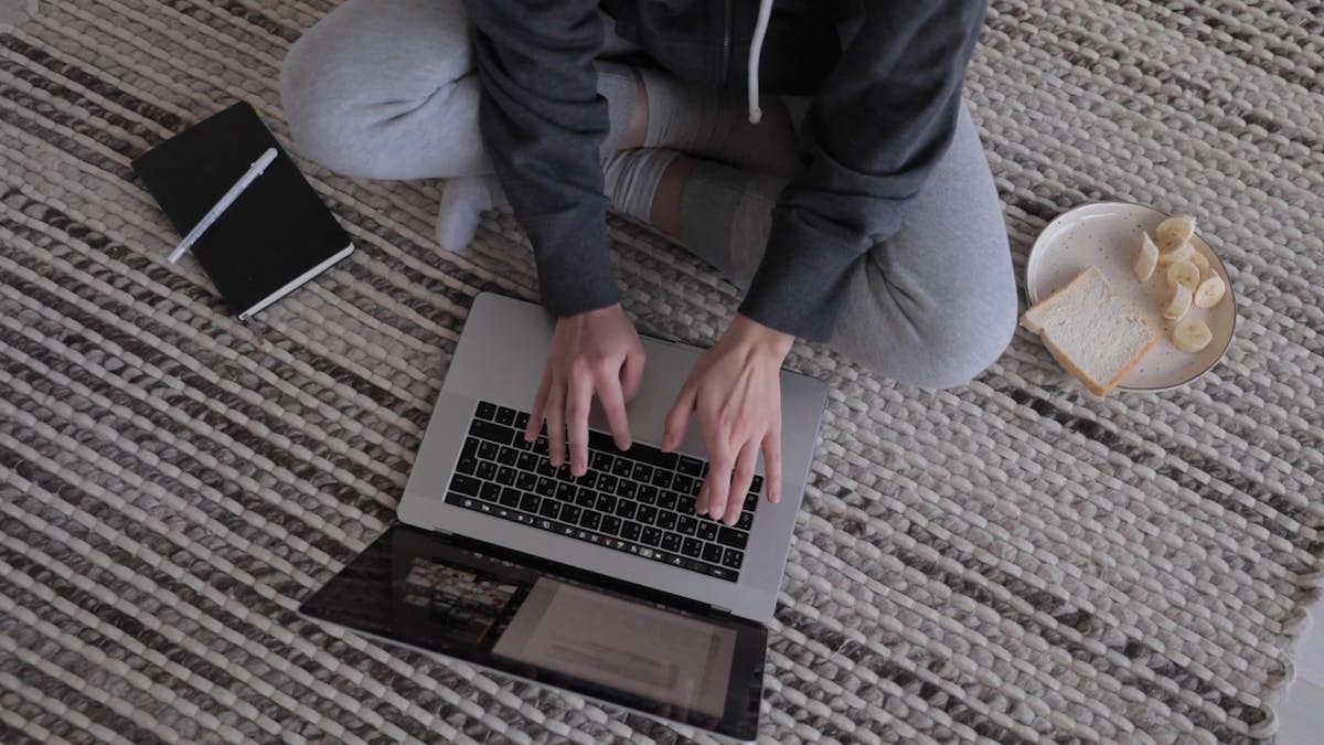 Work From Home Videos, Download The BEST Free 4k Stock Video Footage ...