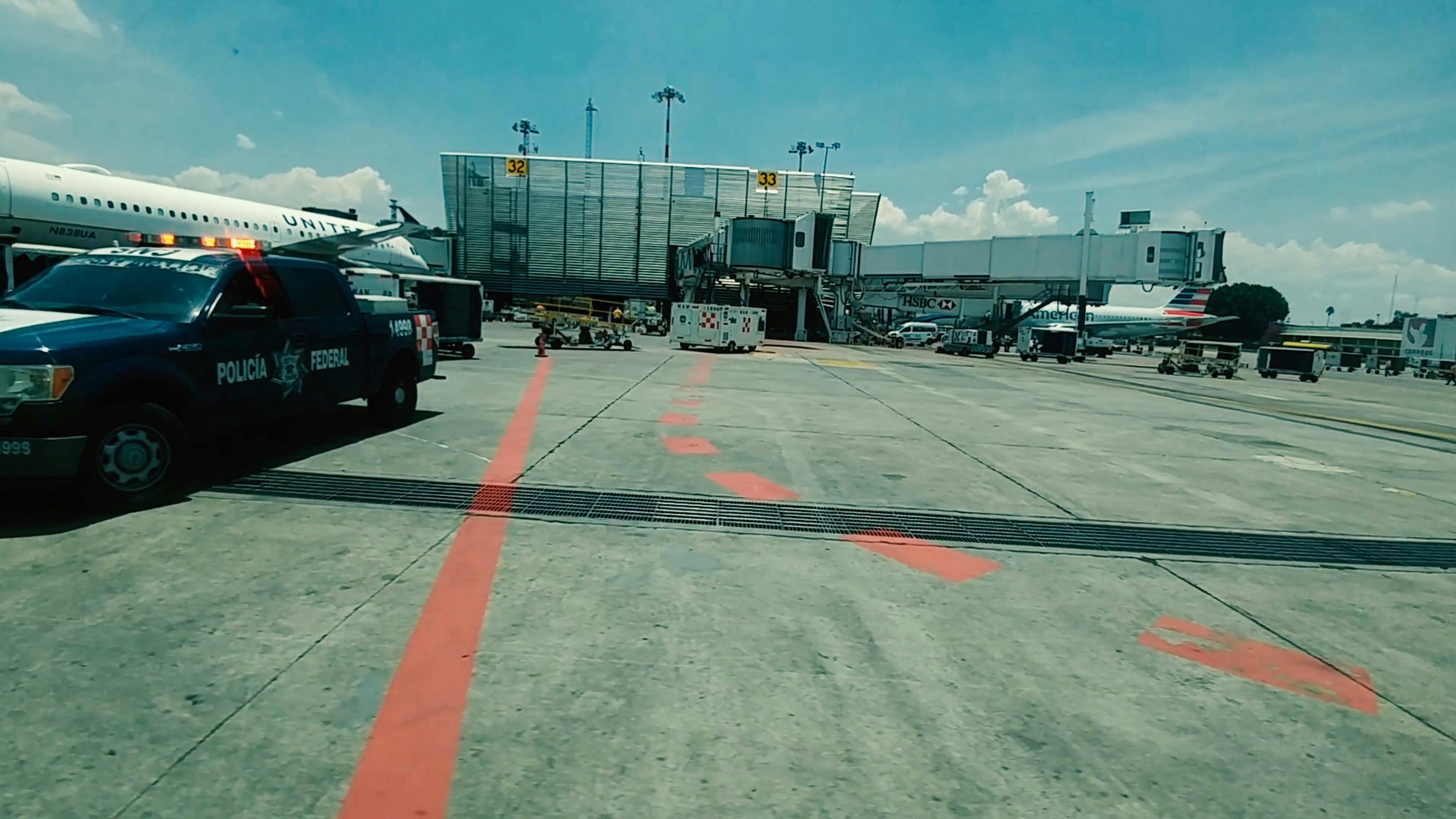 Airline Logistics Videos, Download The BEST Free 4k Stock Video Footage ...